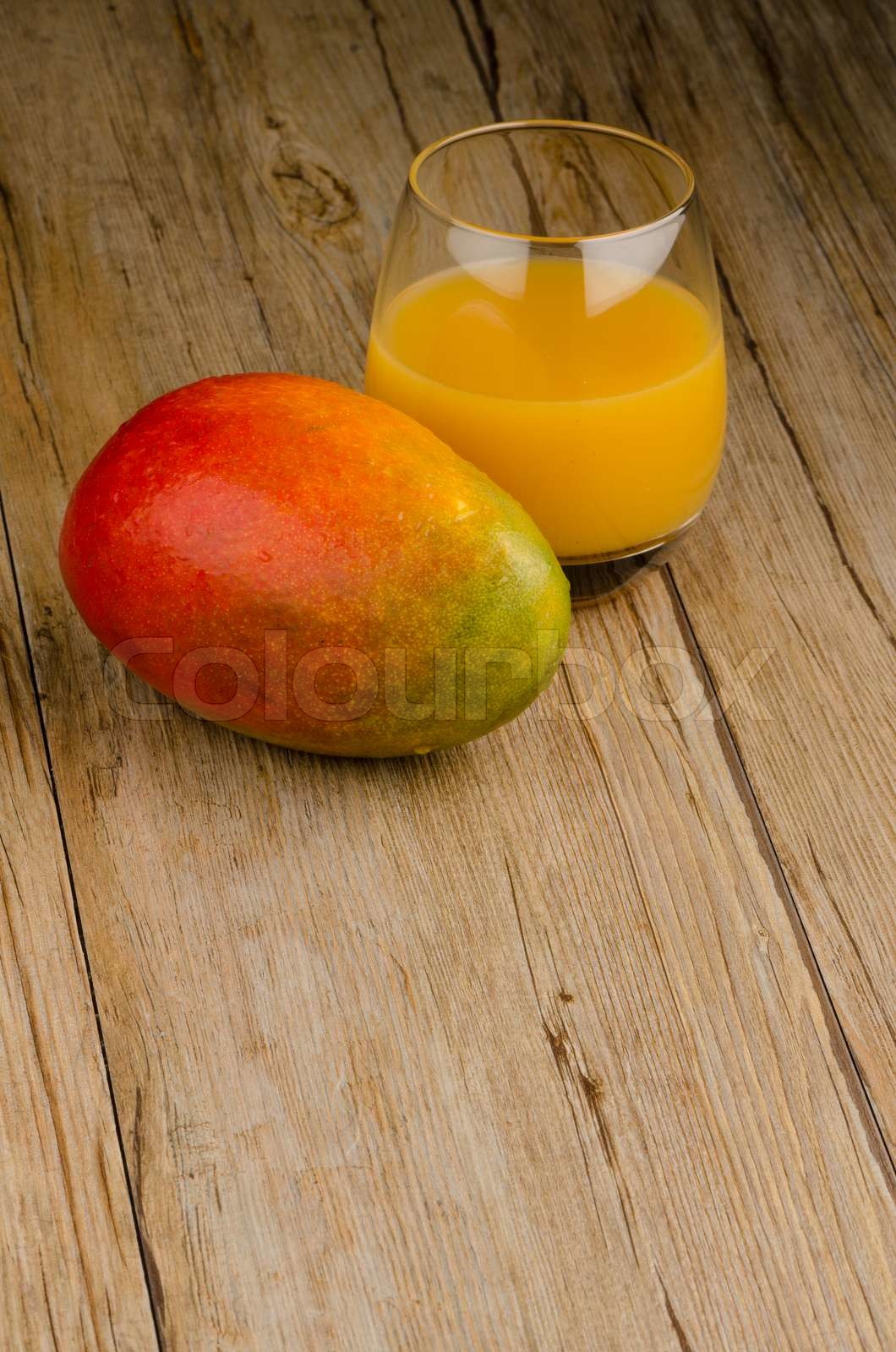 frische Mango-Saft | Stock Bild | Colourbox