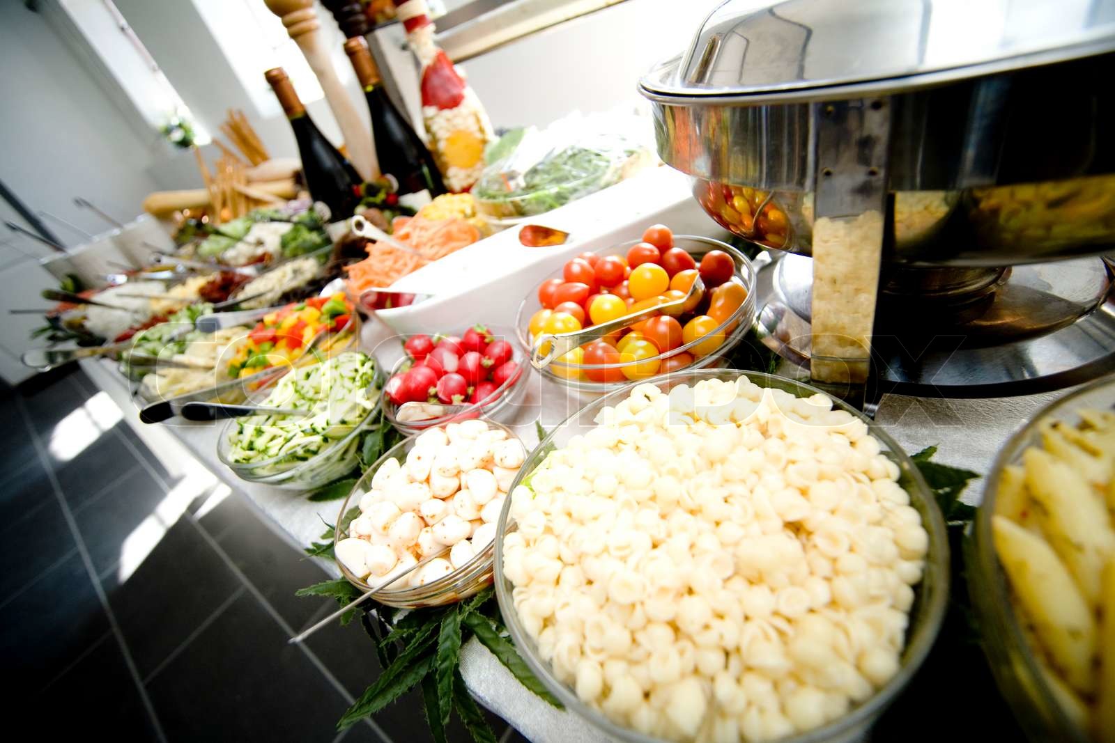 buffet, bord, mad | Stock foto | Colourbox