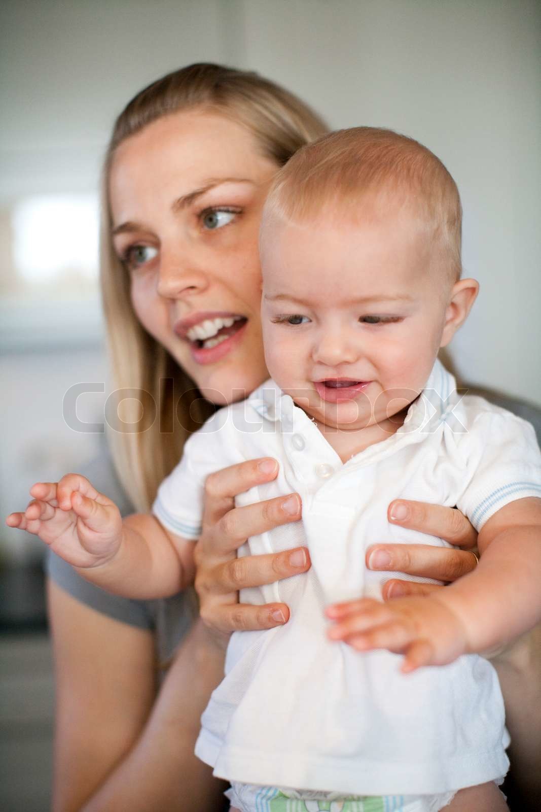 kind, mama, babys | Stock Bild | Colourbox