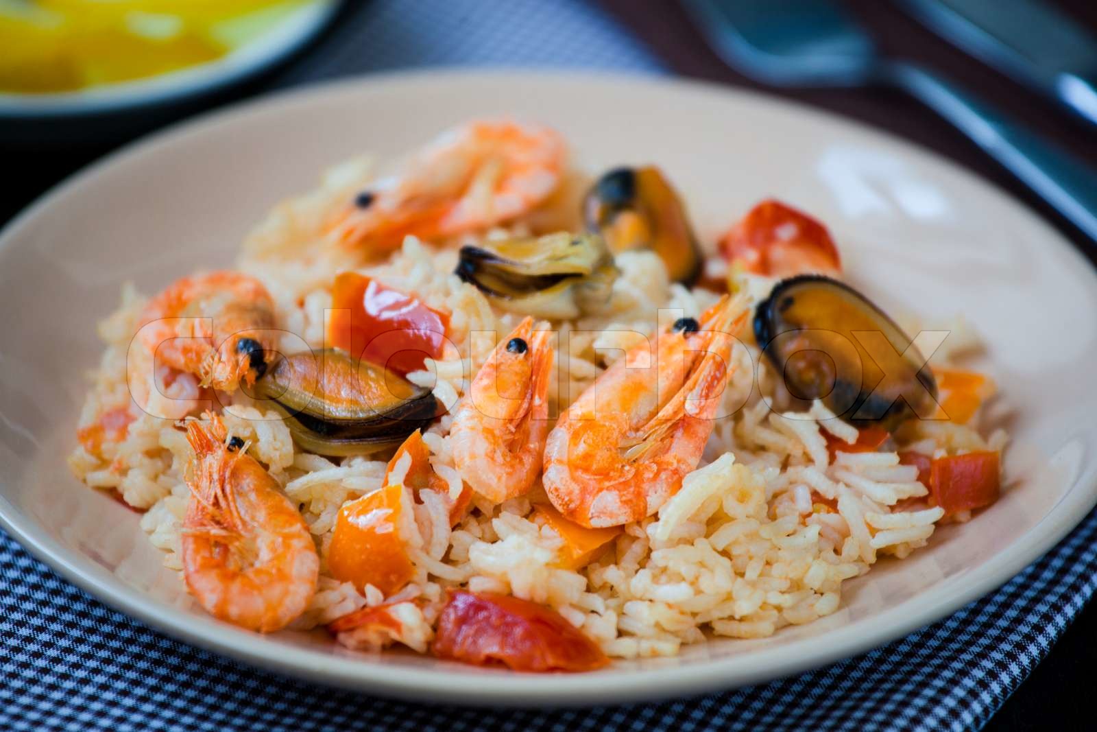 stir fried rice noodles with prawns and mussels | Stock image | Colourbox