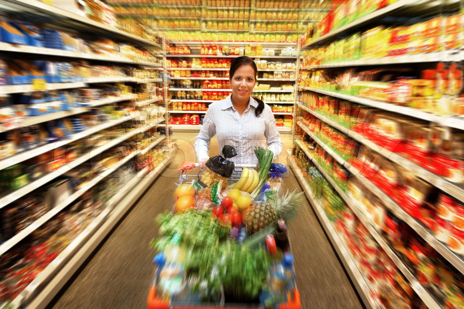 Im Supermarkt | Stock image | Colourbox
