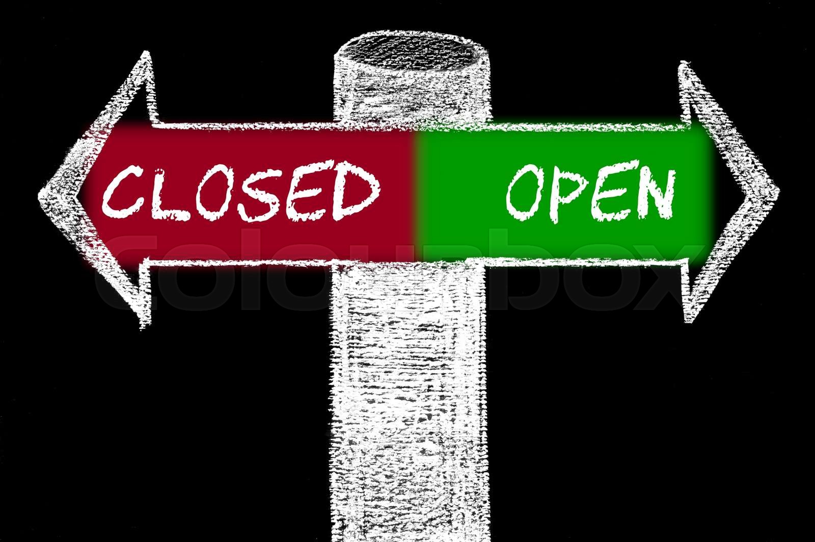 Opposite arrows with Closed versus Open | Stock image | Colourbox