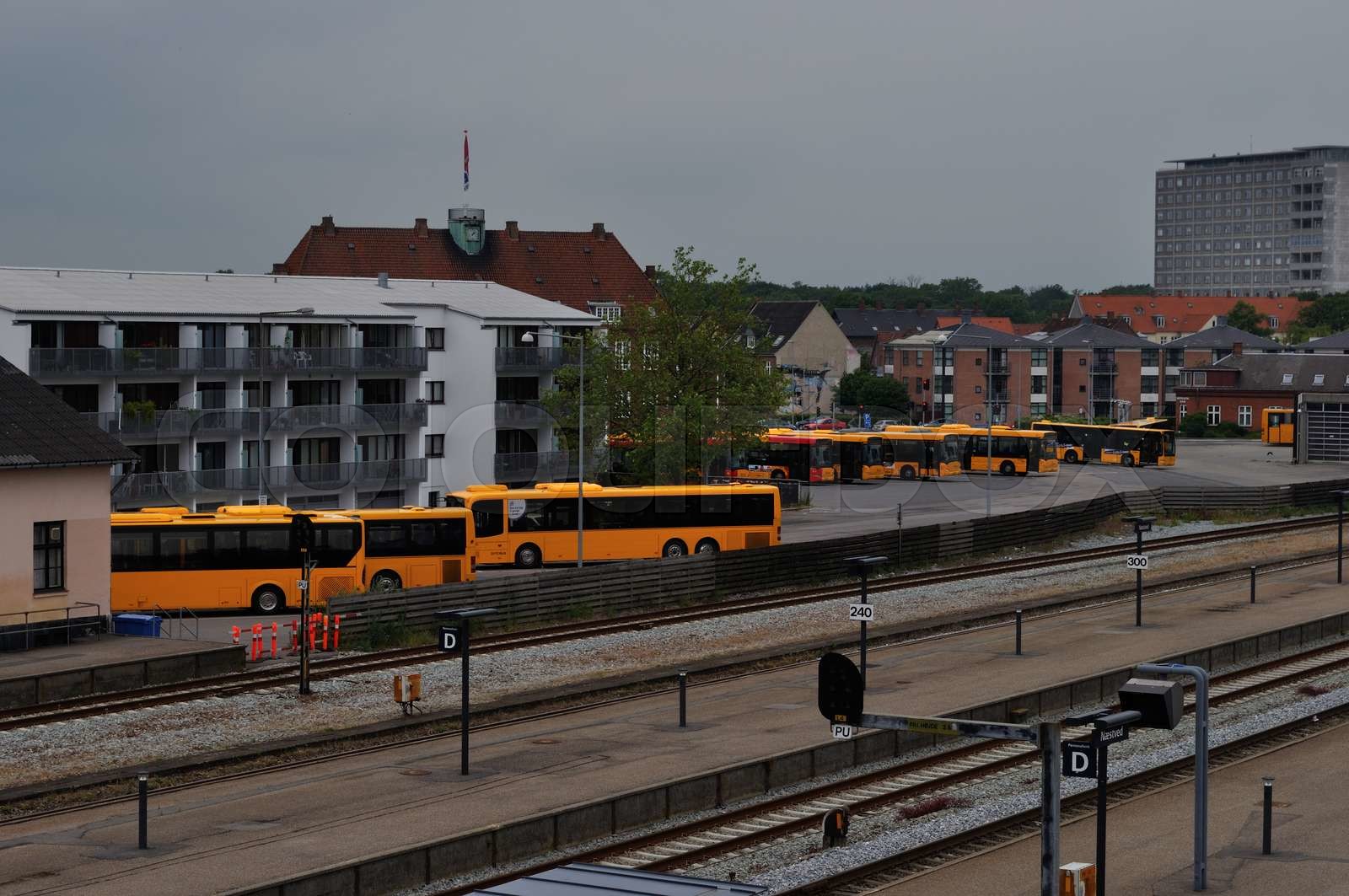 Busholdeplads ved stationen i Næstved | Stock foto | Colourbox