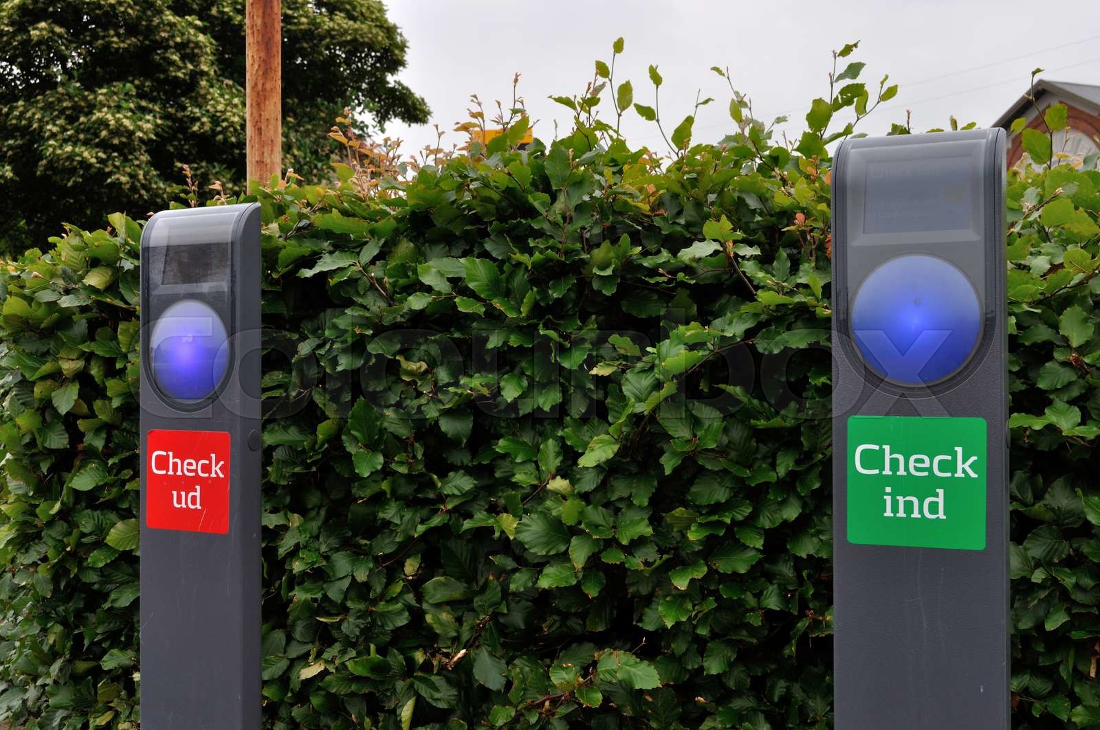 Rejsekort Check in og Check ud automater på Haslev station | Stock foto ...