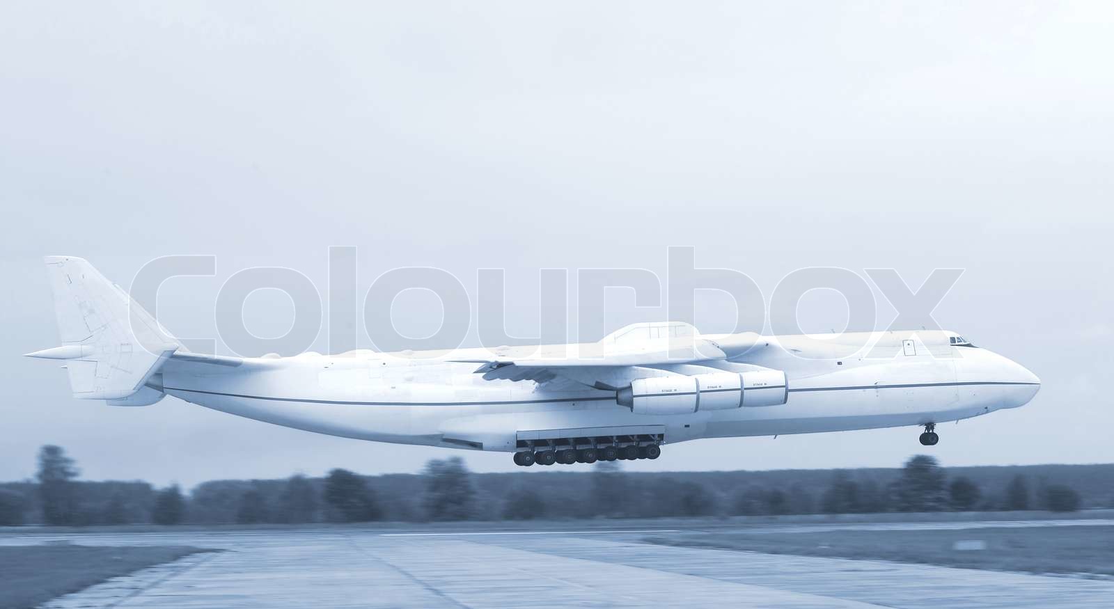 Antonov AN-225 Mriya største fly i verden | Stock foto | Colourbox
