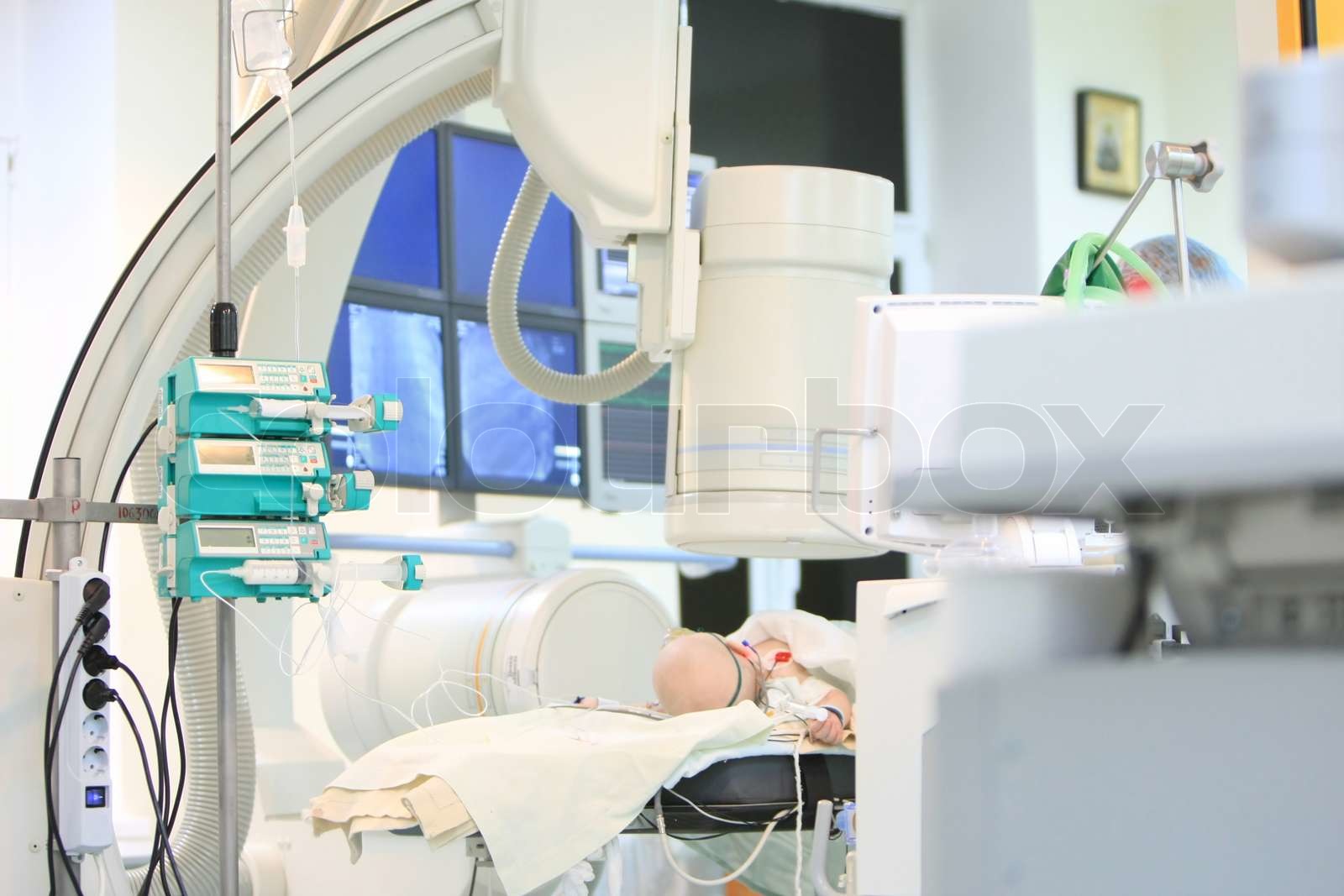 Herzoperation im Krankenhaus 3 | Stock Bild | Colourbox
