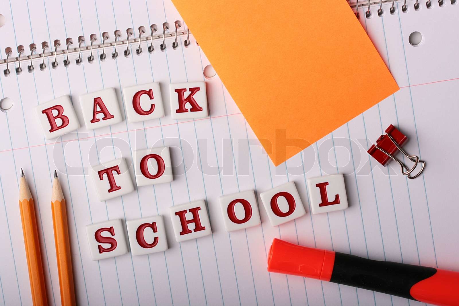 Schule schriftlich-Buch mit Text wieder zur Schule und ...