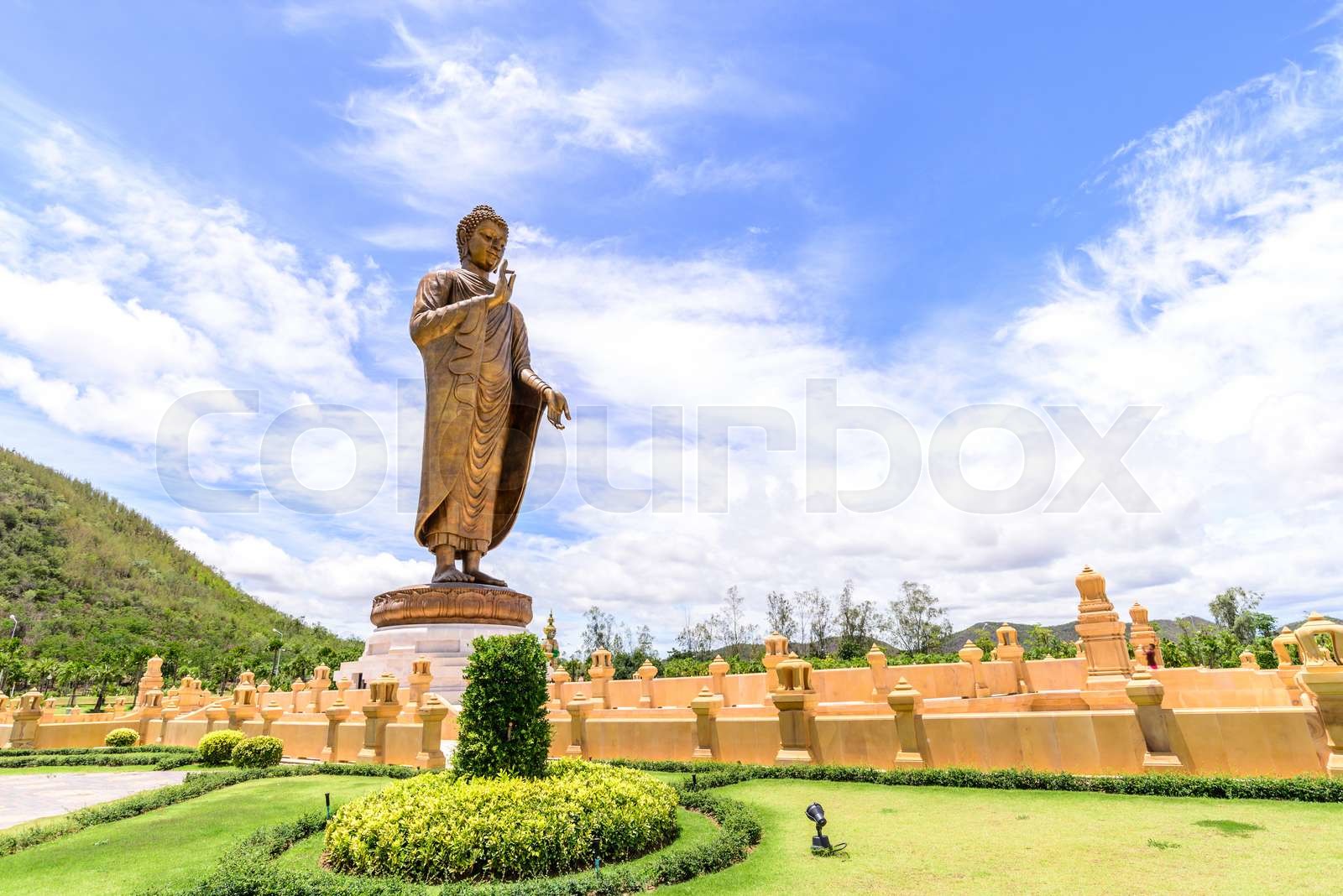 Phra Buddha Metta Pracha Thai Trai Lokanat Gandhara Anusorn memorial ...