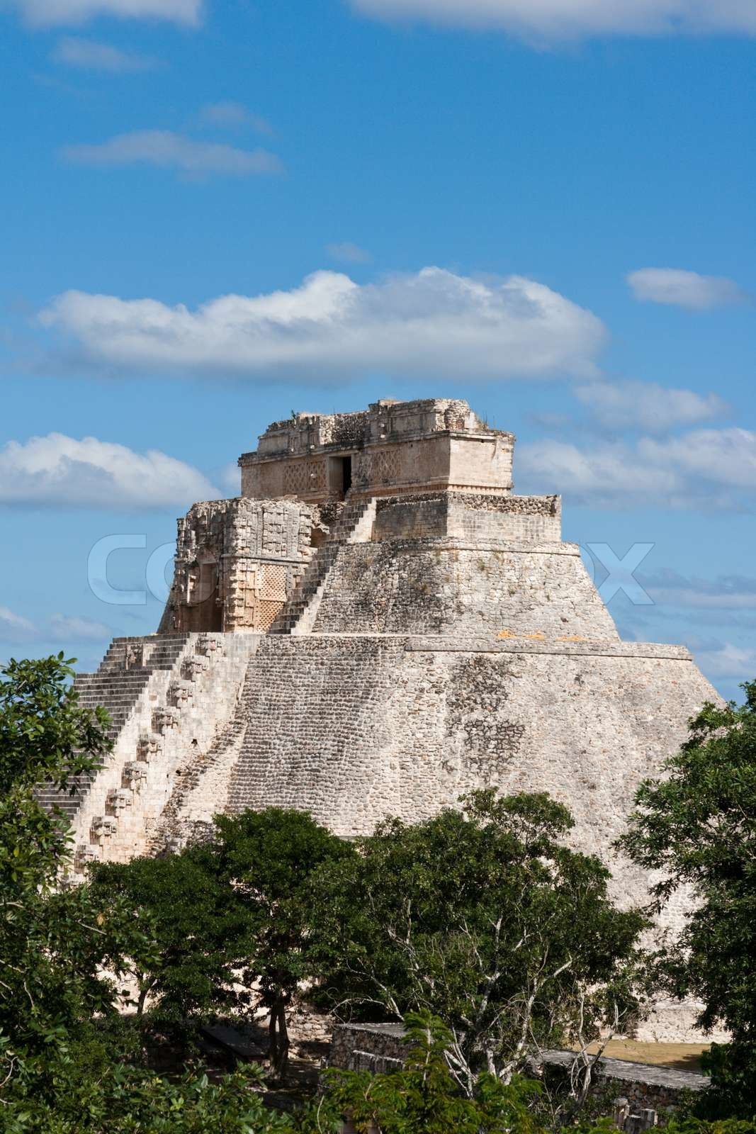 Anicent mayan pyramid (Pyramid of the Magician, Adivino ) in Uxmal ...