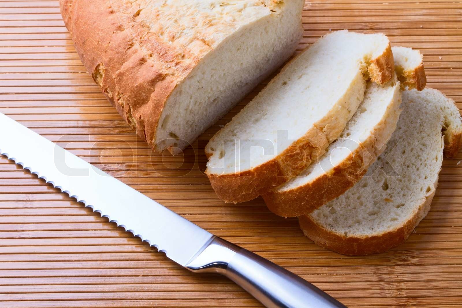 Das Brot schneiden von Scheiben und Messer für Brot | Stock Bild ...