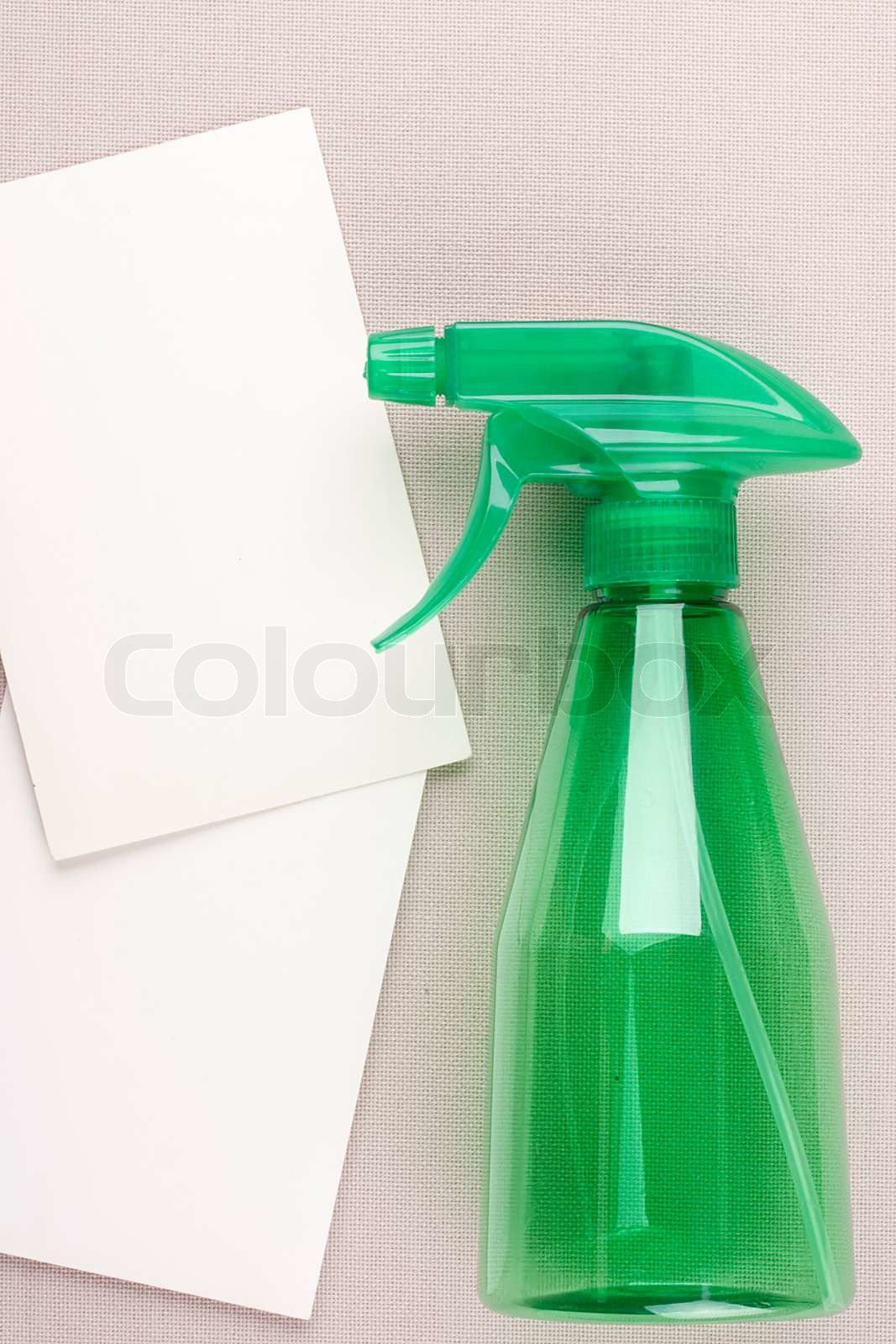 Plastik spray til spredning af vand i hektar . | Stock foto | Colourbox