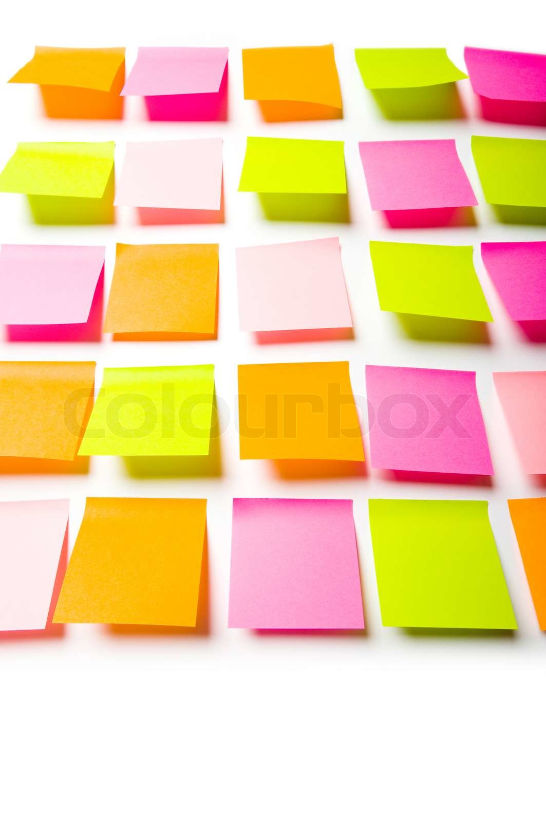 Notizen auf dem weißen Hintergrund isoliert | Stock Bild | Colourbox