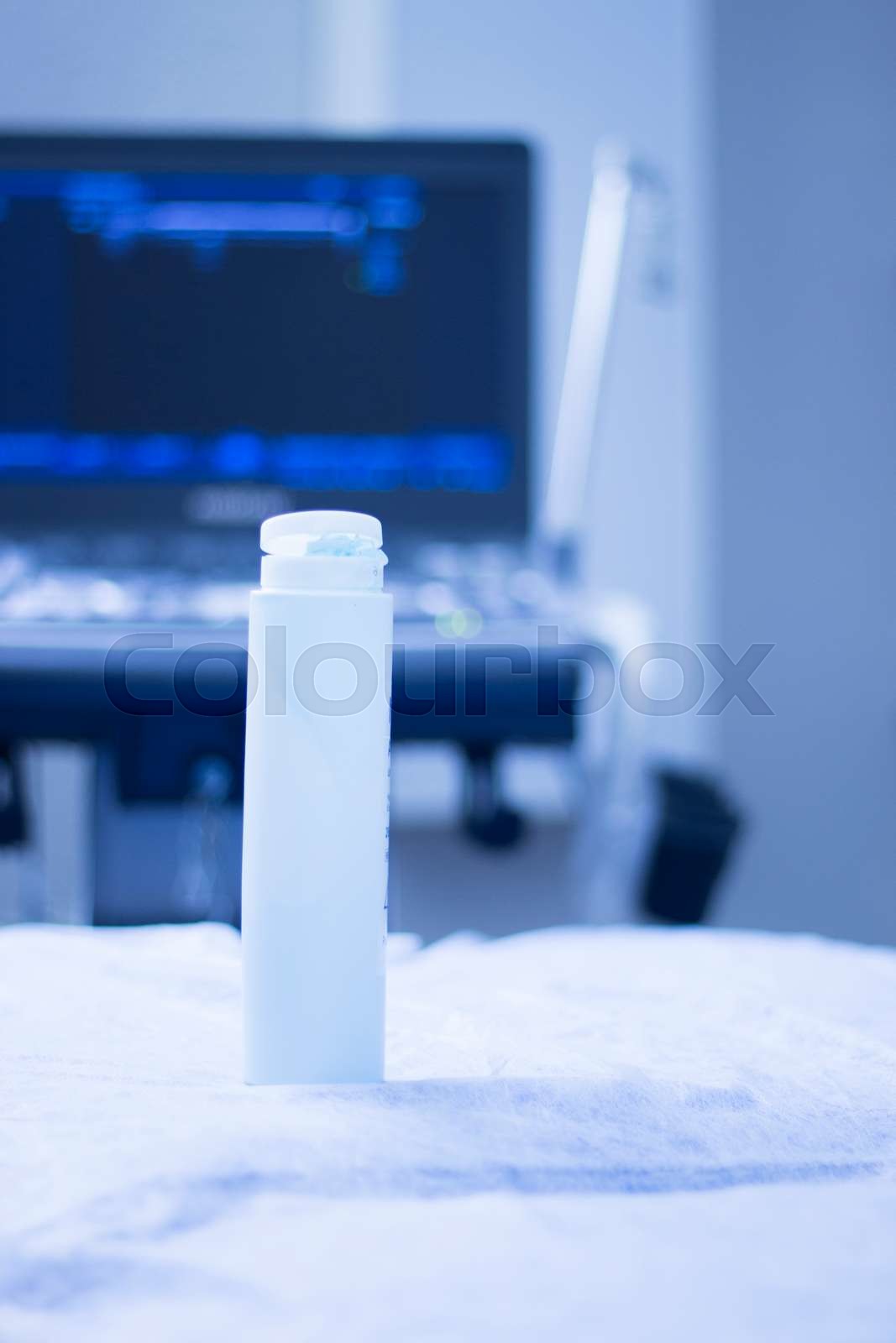 Ultrasound ecograph EPI dry needling | Stock image | Colourbox