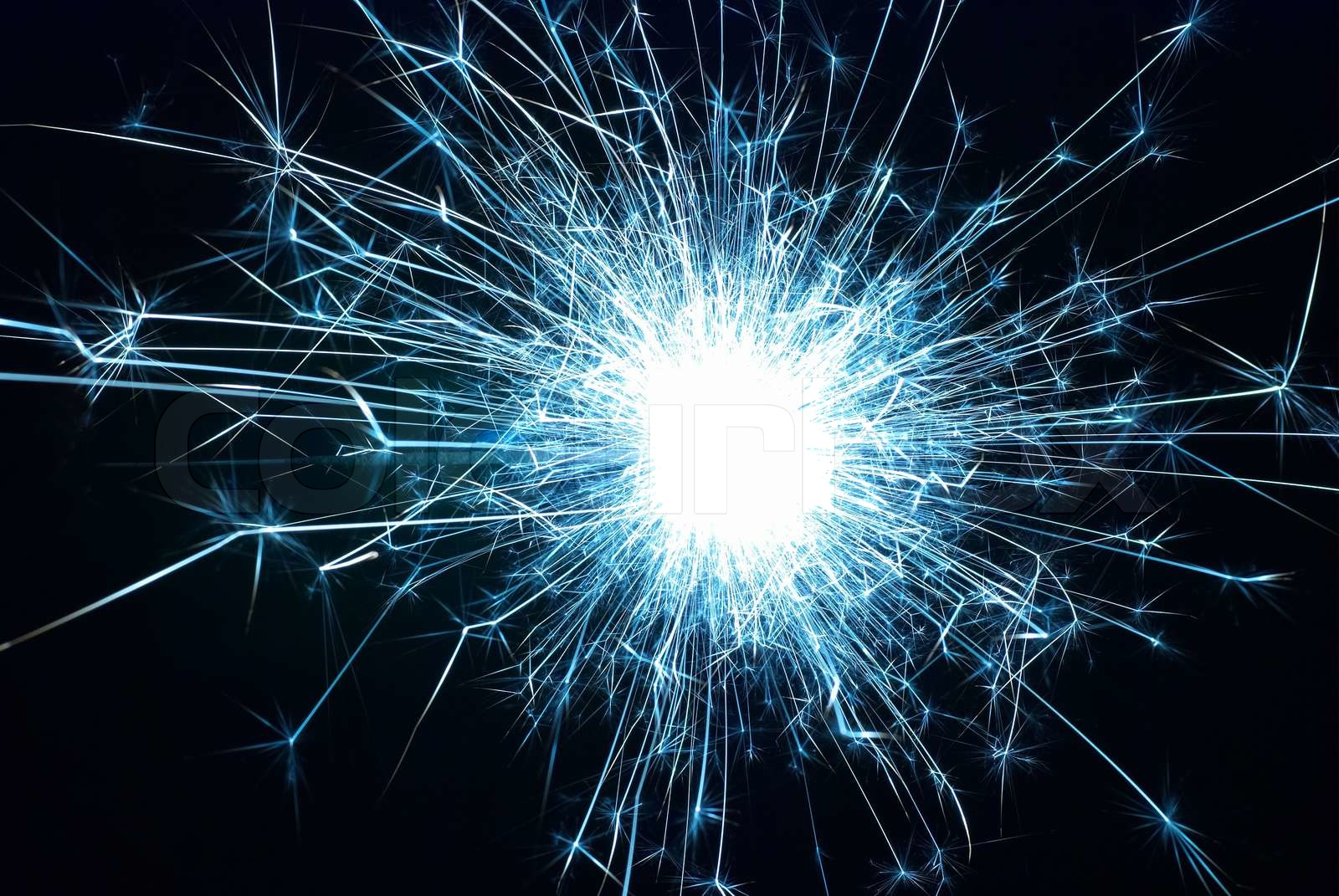 Lustige Ferien funkeln auf dem schwarzen Hintergrund | Stock Bild ...