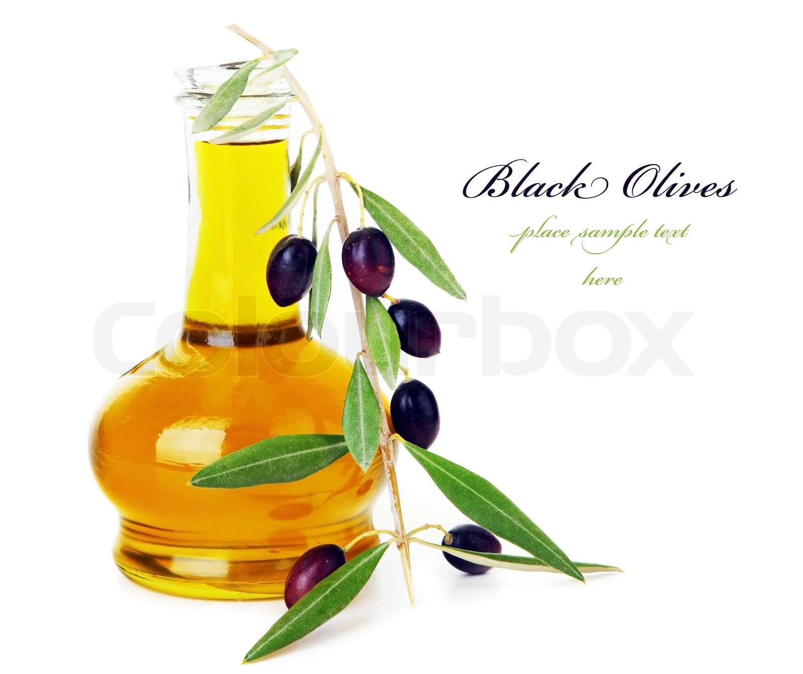 Fresh sorte oliven og olivenolie isoleret på hvid baggrund | Stock foto ...