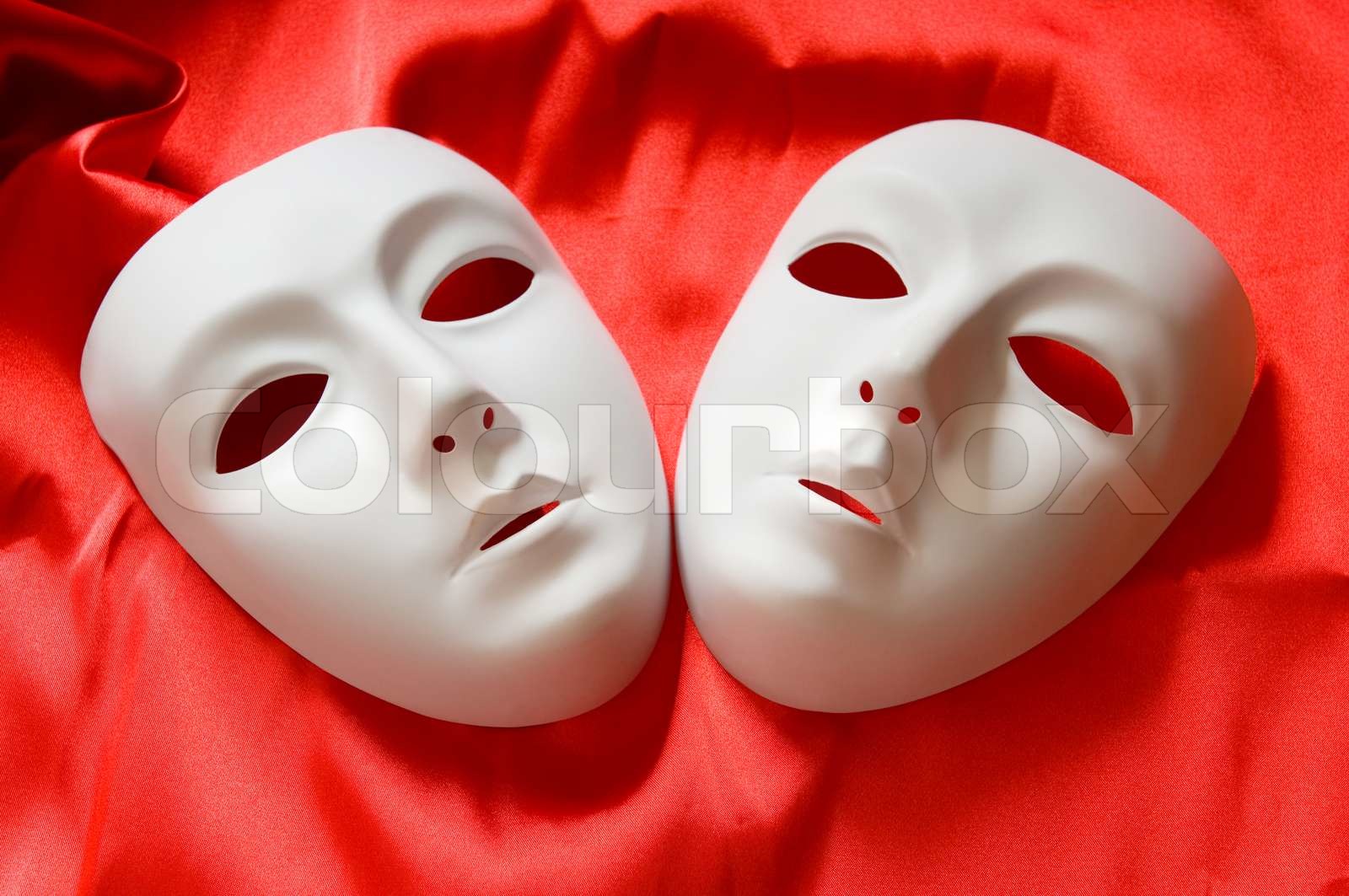 Theater -Konzept mit dem weißen Plastik -Masken | Stock Bild | Colourbox