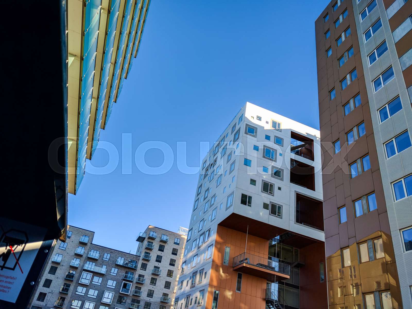 moderne bygninger i en moderne bydel på Aarhus Ø | Stock foto | Colourbox