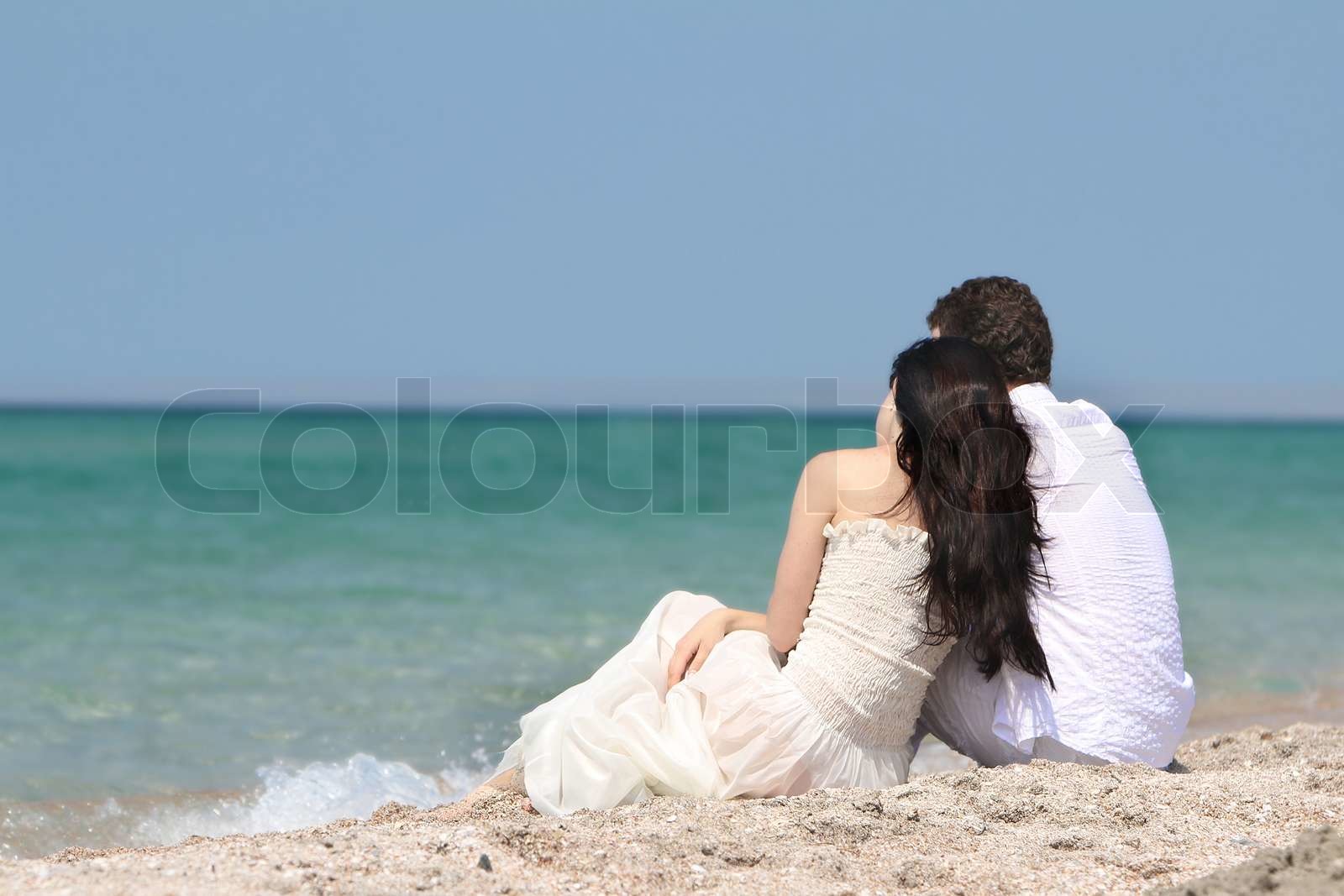 Junge Paar Träumt Am Strand Stock Bild Colourbox 4593