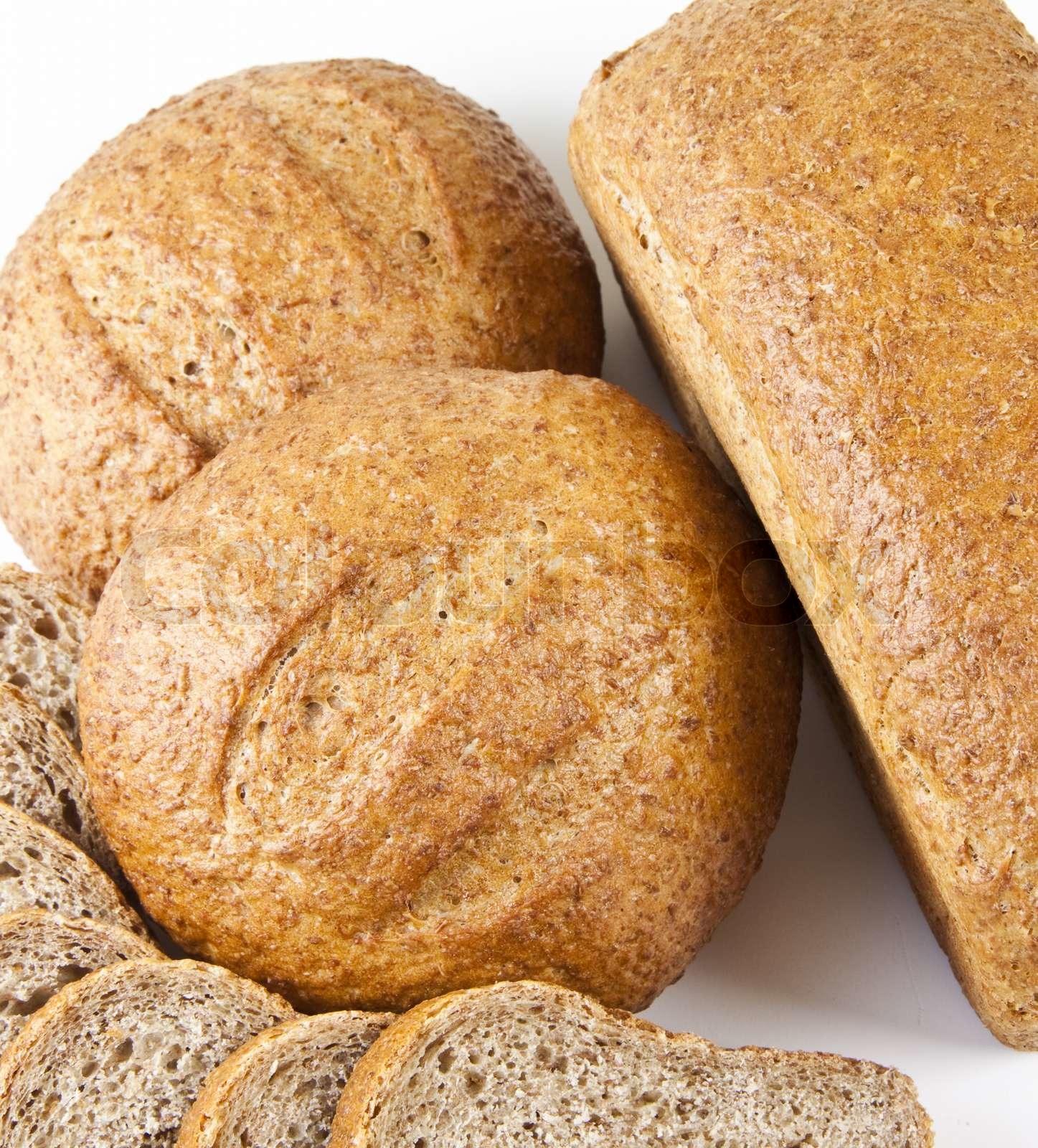 Verschiedene Arten von Brot isoliert auf weiß | Stock Bild | Colourbox