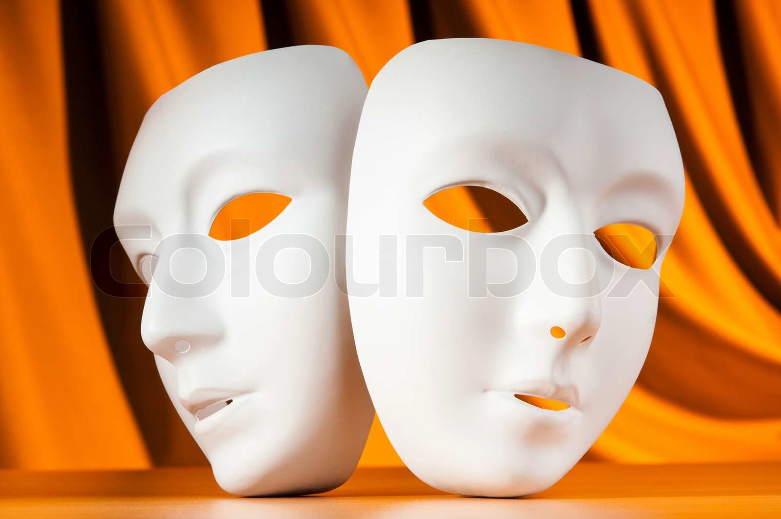 Masken mit Theater -Konzept | Stock Bild | Colourbox