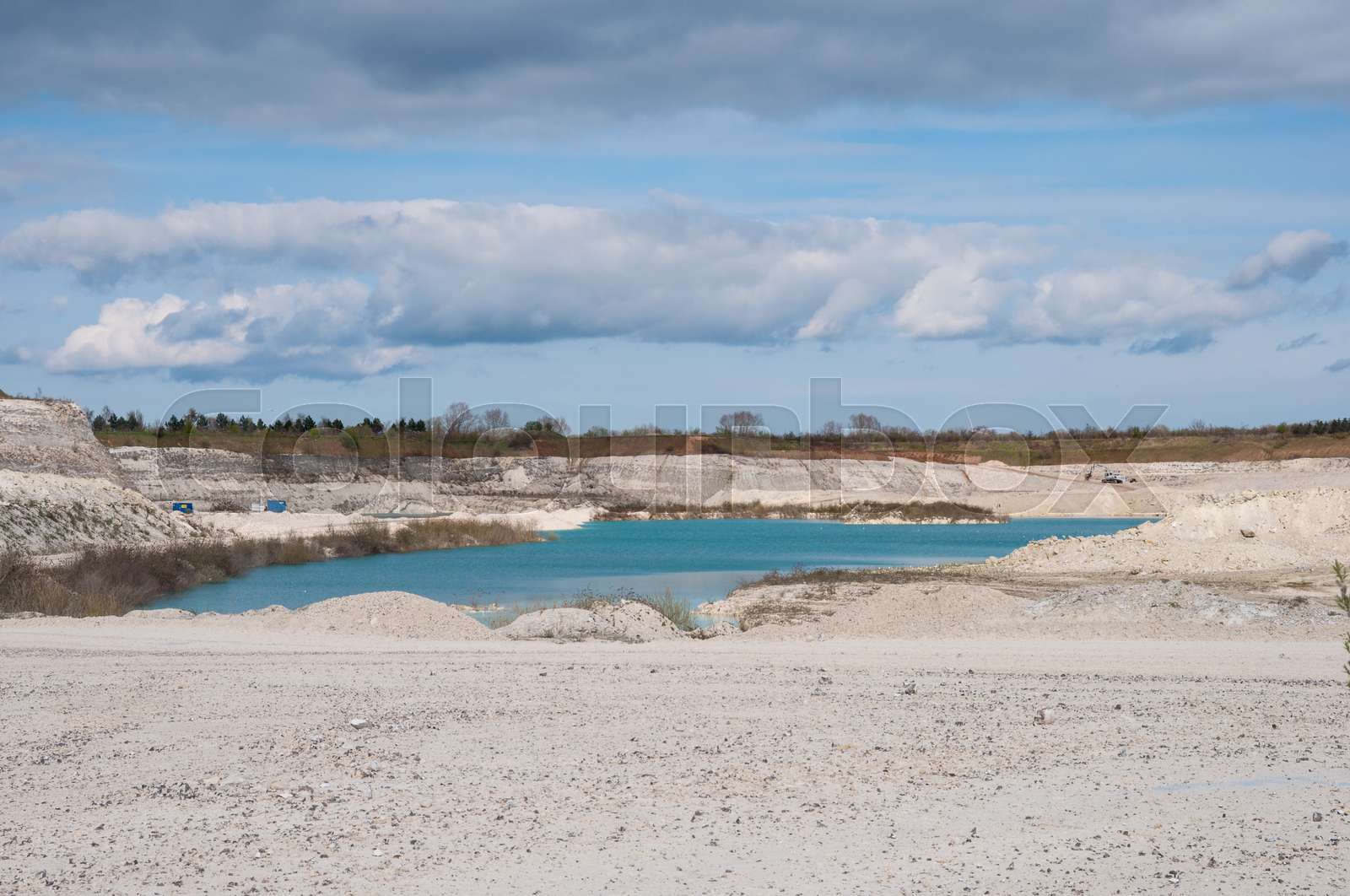 en sø i Fakse Kalkbrud | Stock foto | Colourbox
