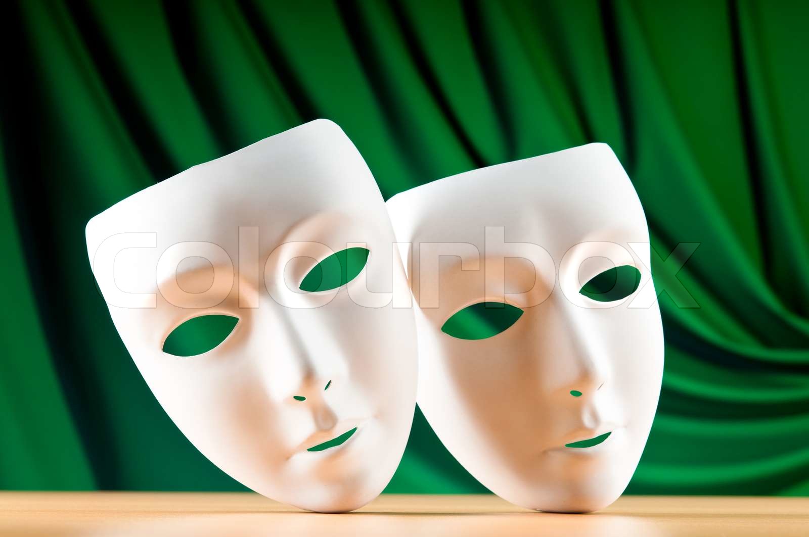 Masken mit Theater -Konzept | Stock Bild | Colourbox
