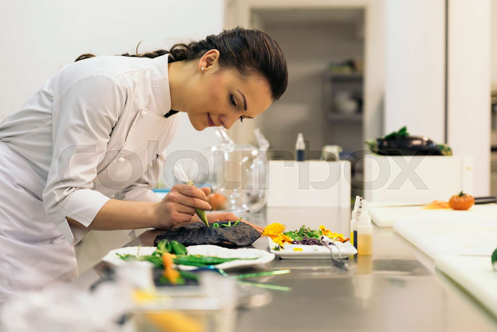 chefkoch, kochen, profi | Stock Bild | Colourbox