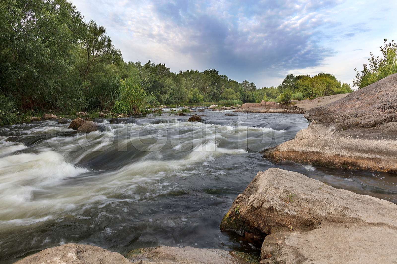 fluss, gestein, flachland | Stock Bild | Colourbox