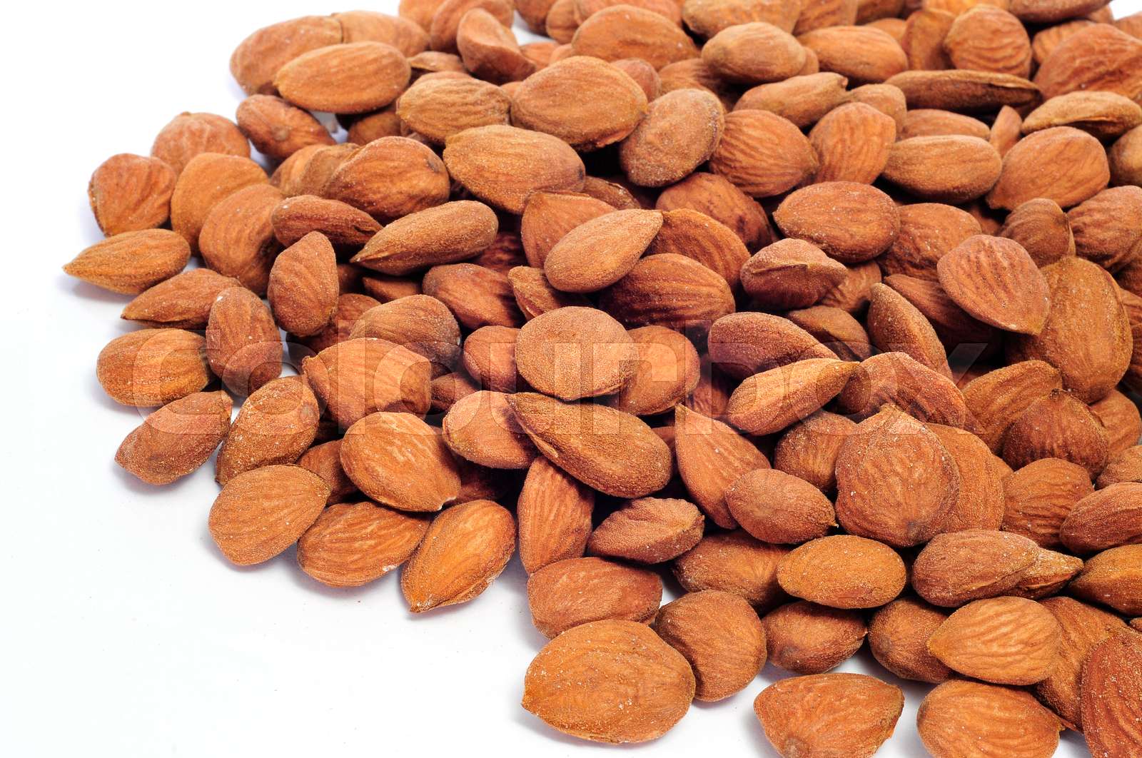 mandeln, roh, close-up | Stock Bild | Colourbox