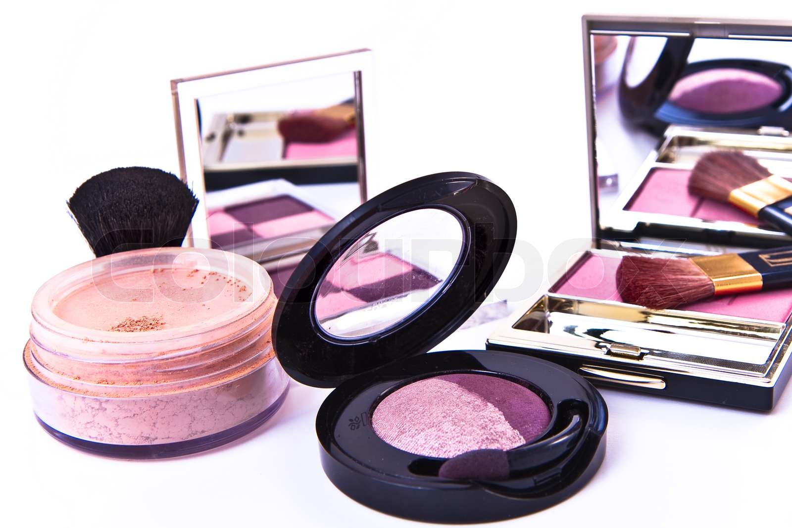 Make-up Kollektion auf weißem Hintergrund | Stock Bild | Colourbox