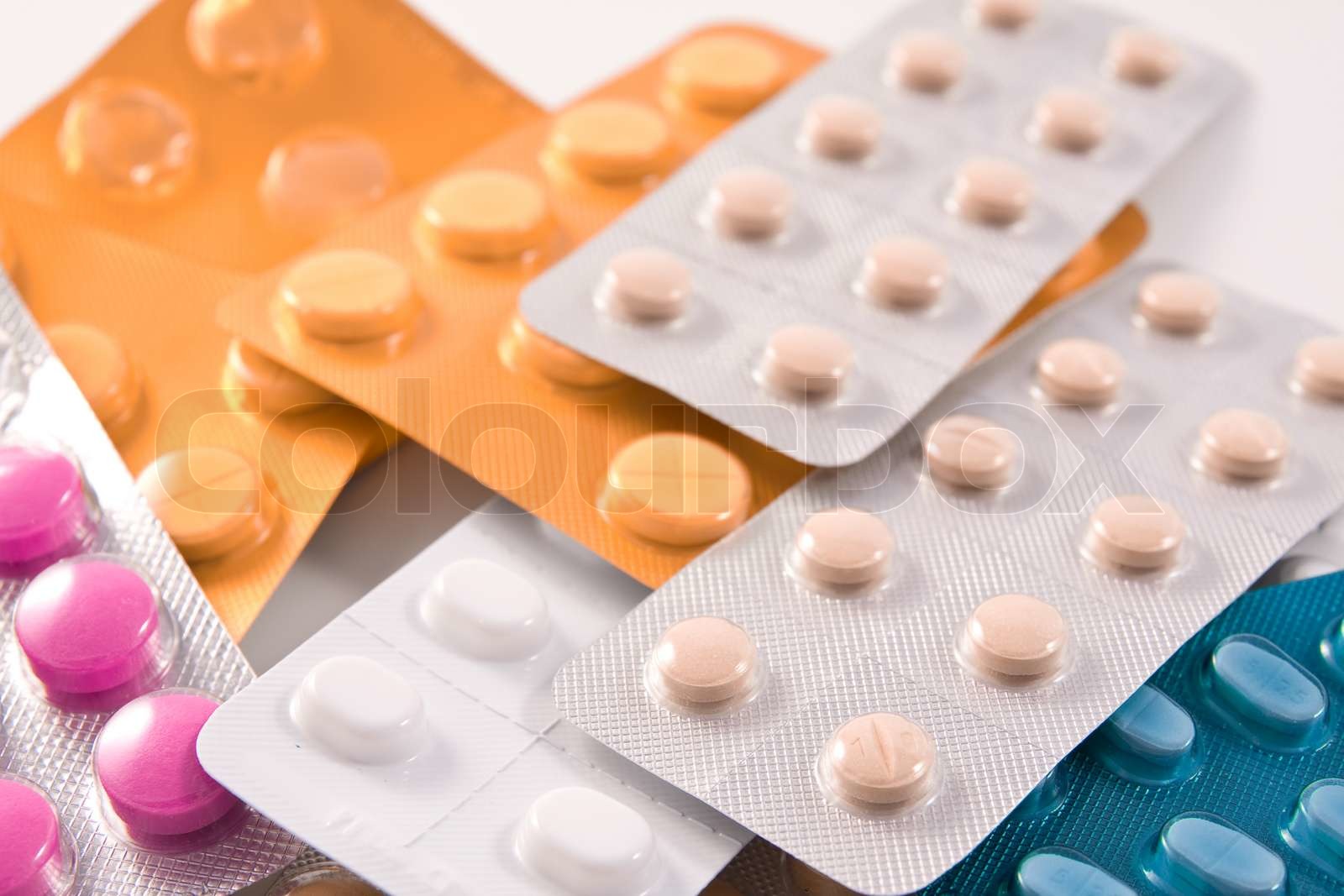 pakker af medicinske piller og tabletter | Stock foto | Colourbox
