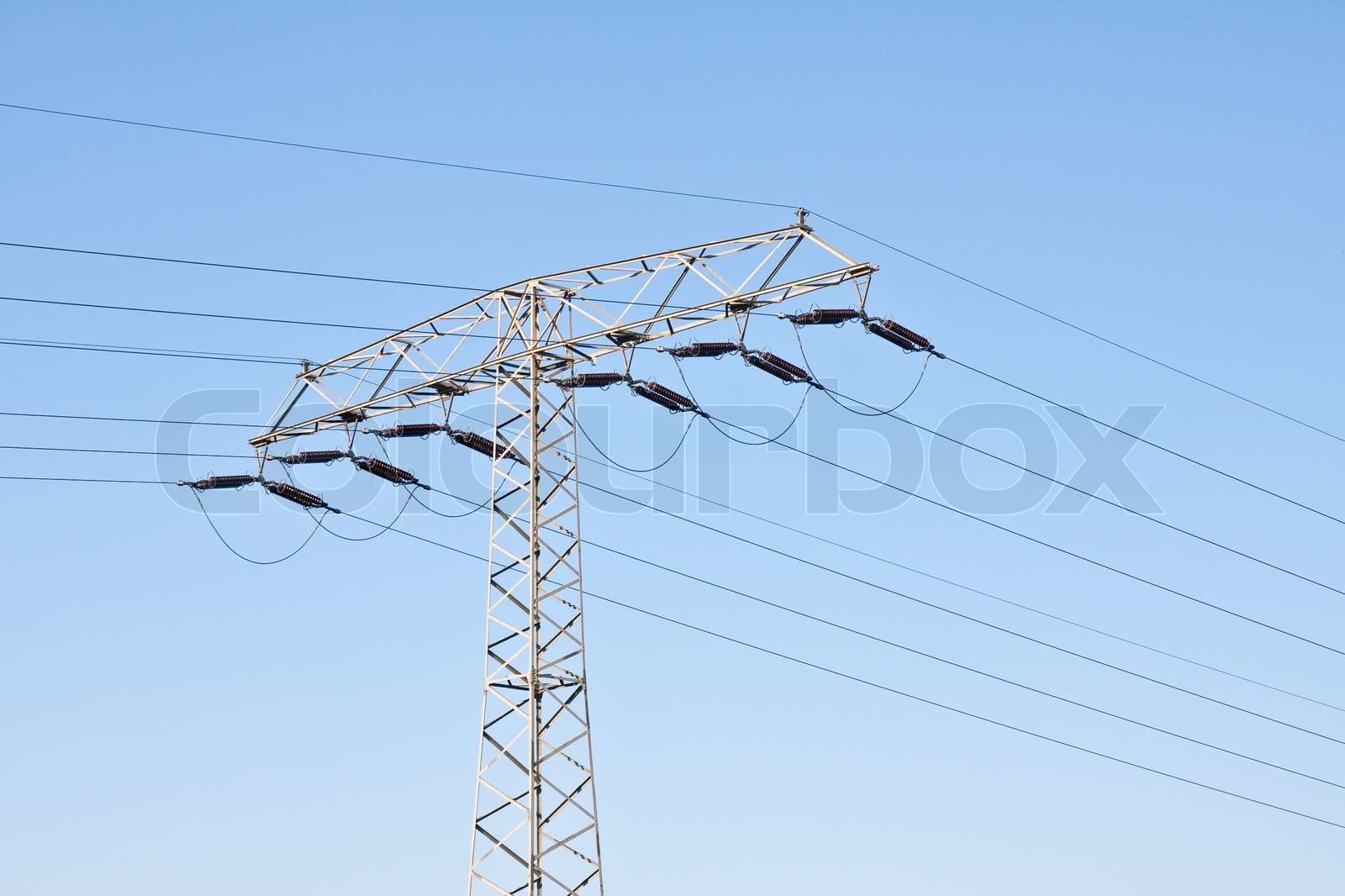 elektriske elkabler på dusk | Stock foto | Colourbox