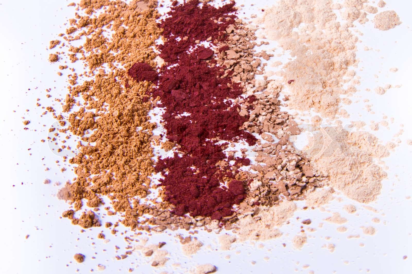 Make-up Puder in drei Farben auf weißem Hintergrund | Stock Bild ...