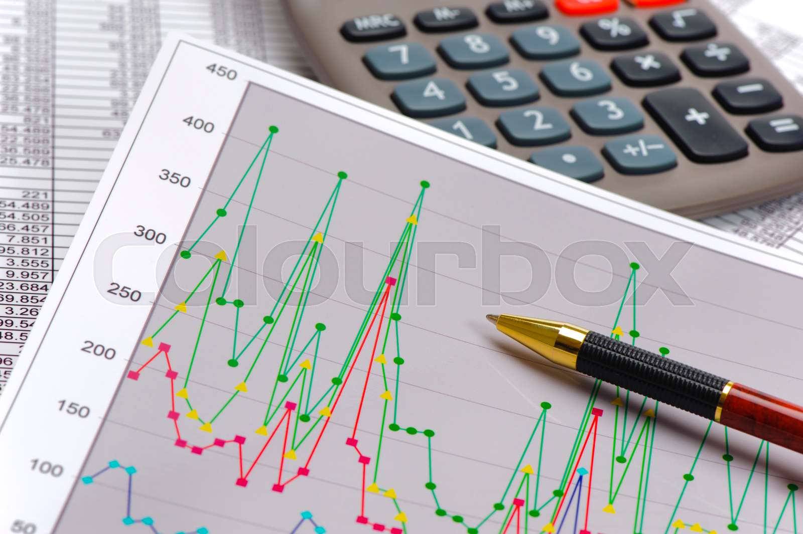 Finanzen, Geldanlage mit Chart und Börse | Stock Bild | Colourbox