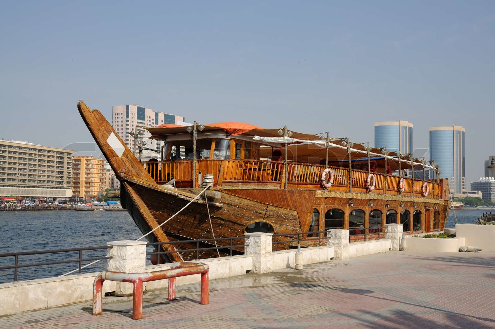 Traditional arabic boat at Dubai Creek, United Arab Emirates | Stock ...