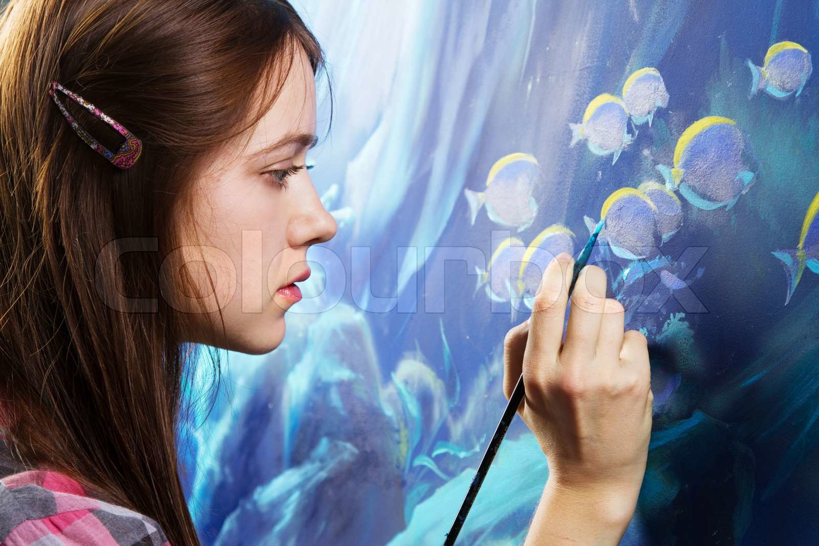 Professionelle Maler bei der Arbeit , malt ein home interior | Stock ...