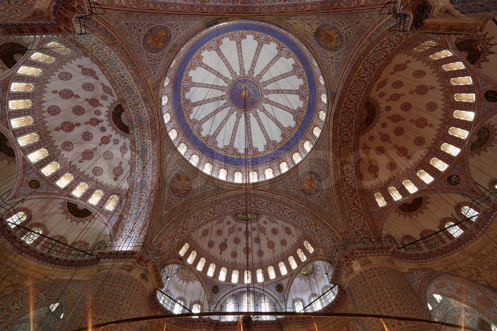 Interior of Sultan Ahmed Moschee Blaue Moschee in Istanbul , Türkei ...