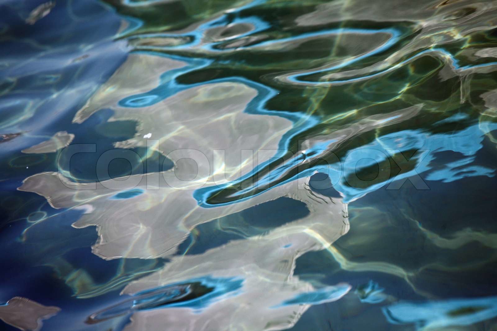 vand refleksion | Stock foto | Colourbox