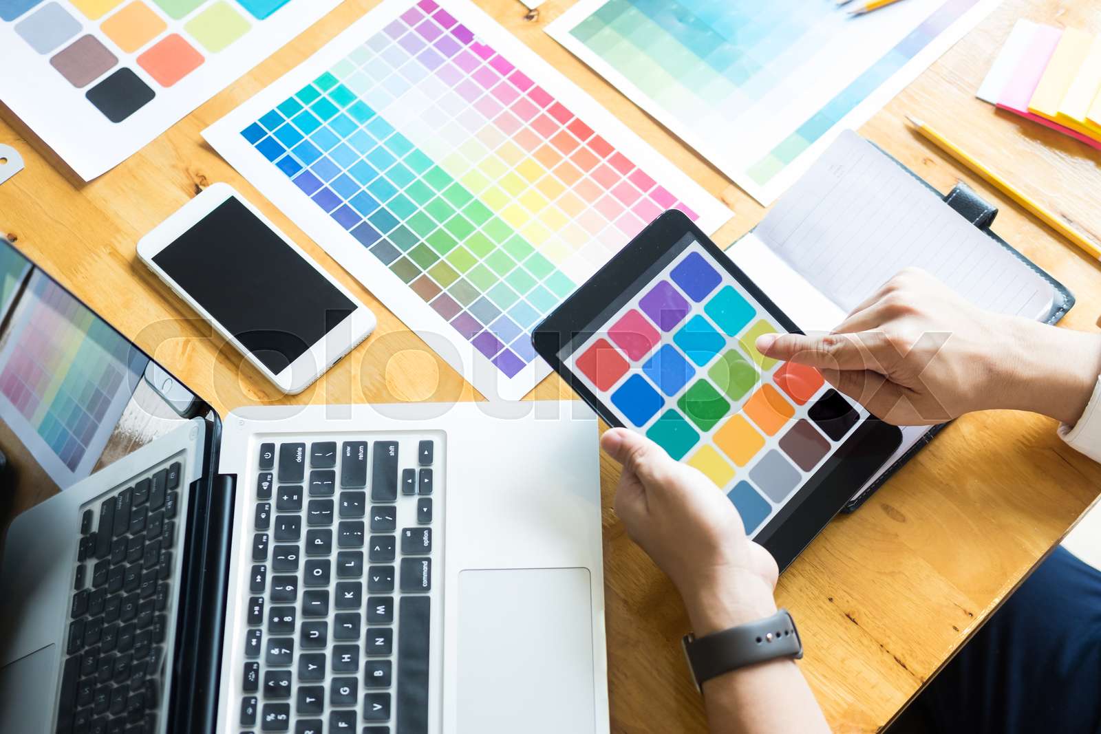 Professional Creative architect graphic desiner occupation choosing the ...