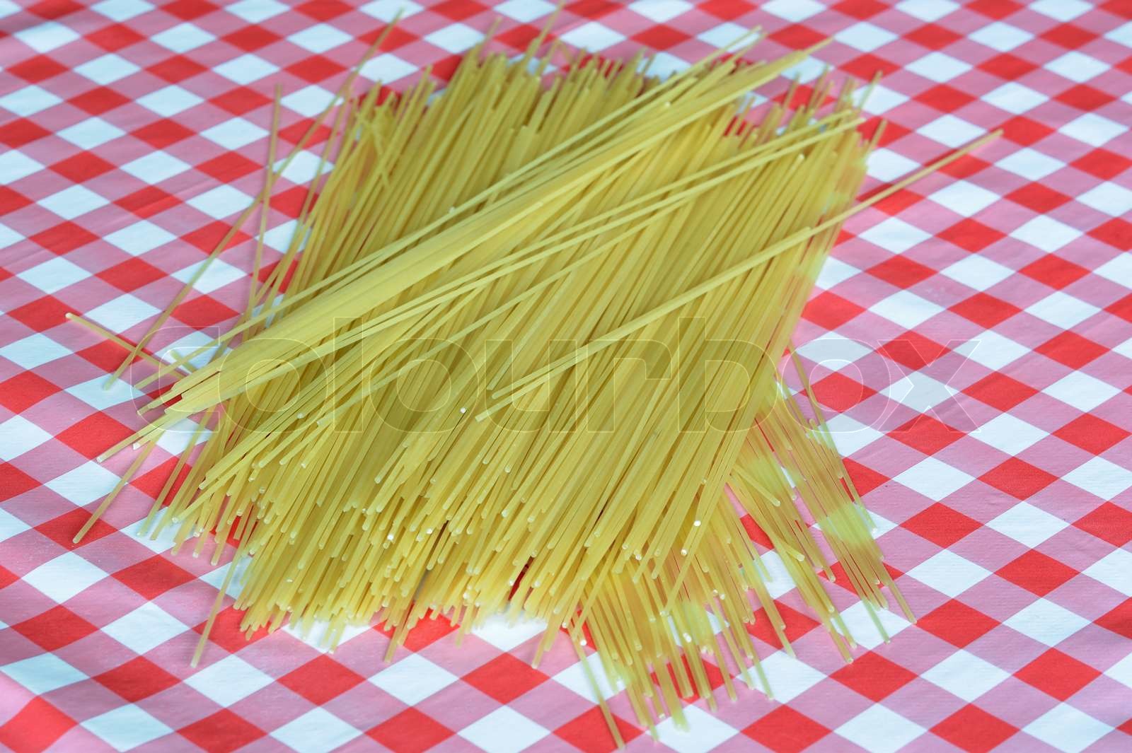 Spaghetti | Stock Bild | Colourbox