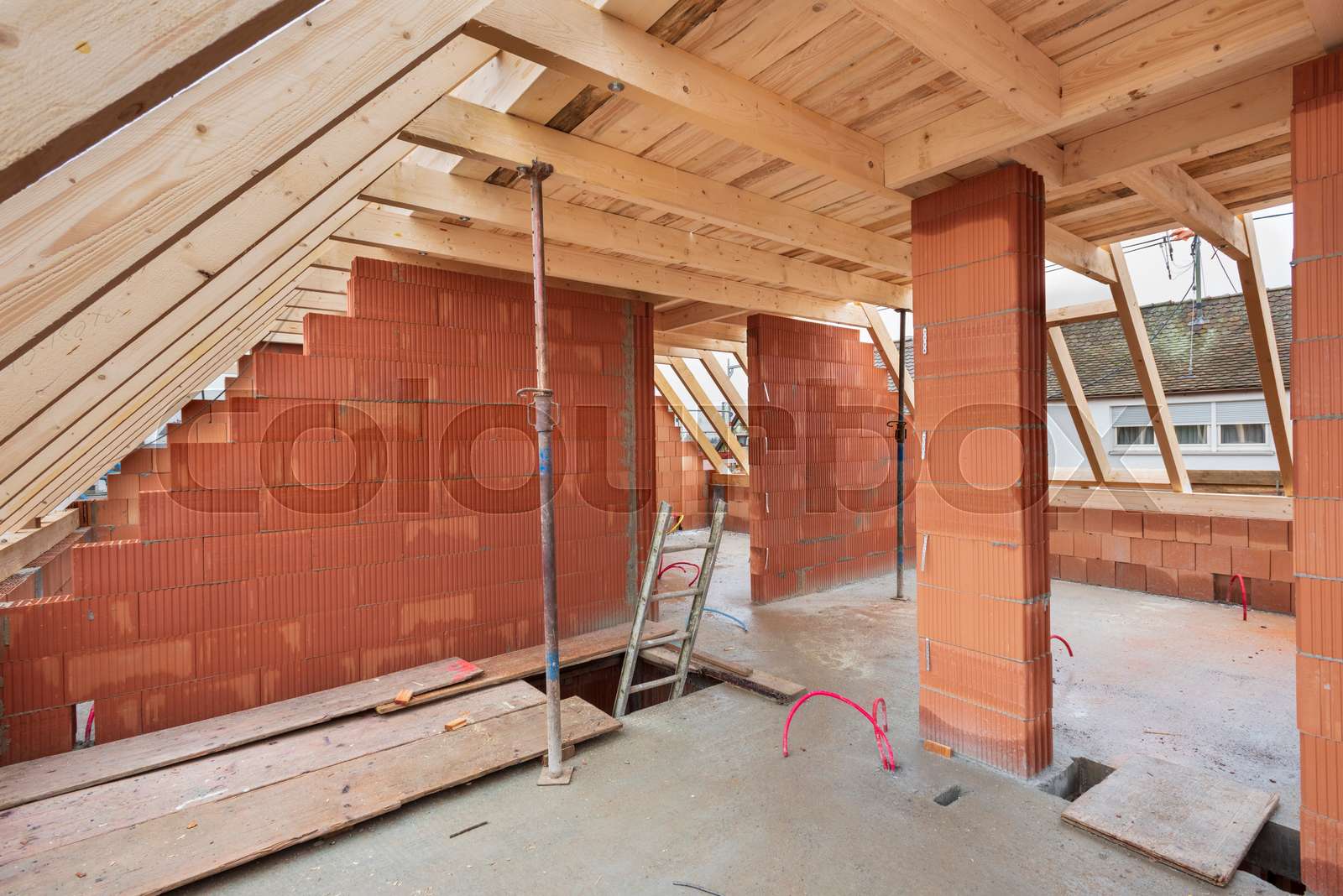 Rohbau von einem Einfamilienhaus | Stock image | Colourbox