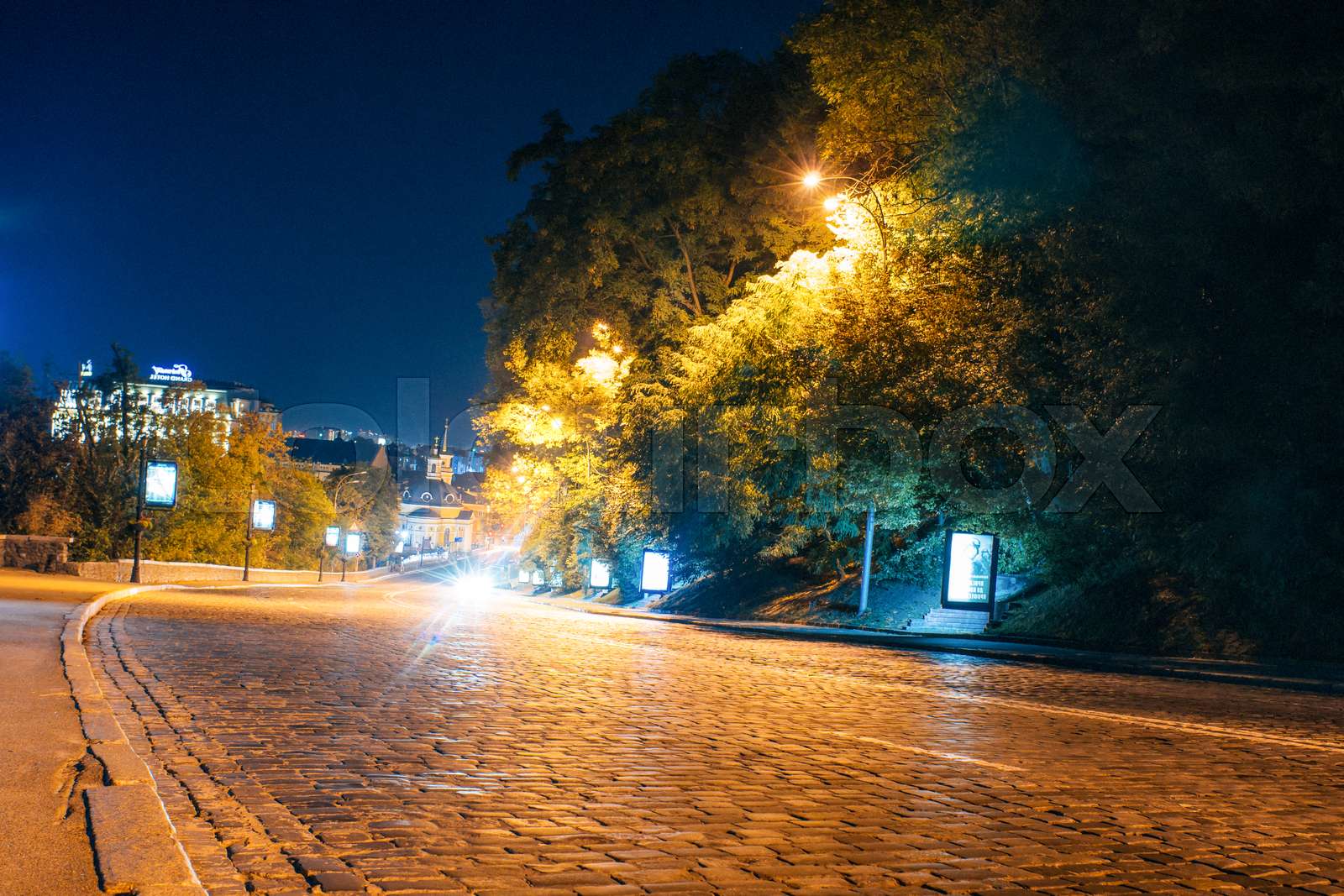 abstraktes, dämmerlicht, shanghai | Stock Bild | Colourbox