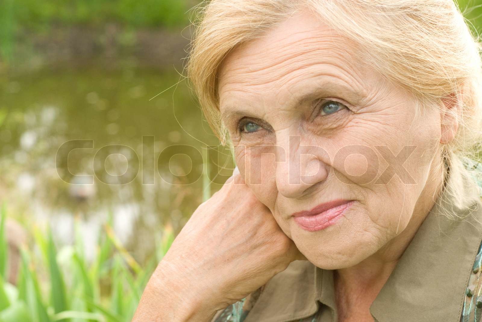 niedlichen alten Frau | Stock Bild | Colourbox