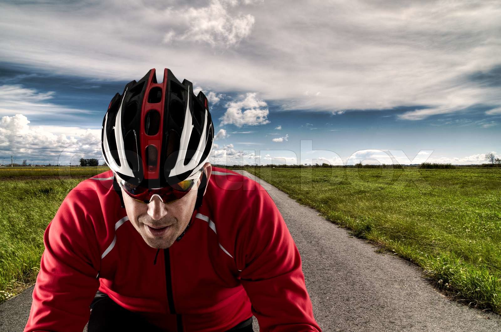 Radfahrer auf der Straße | Stock Bild | Colourbox