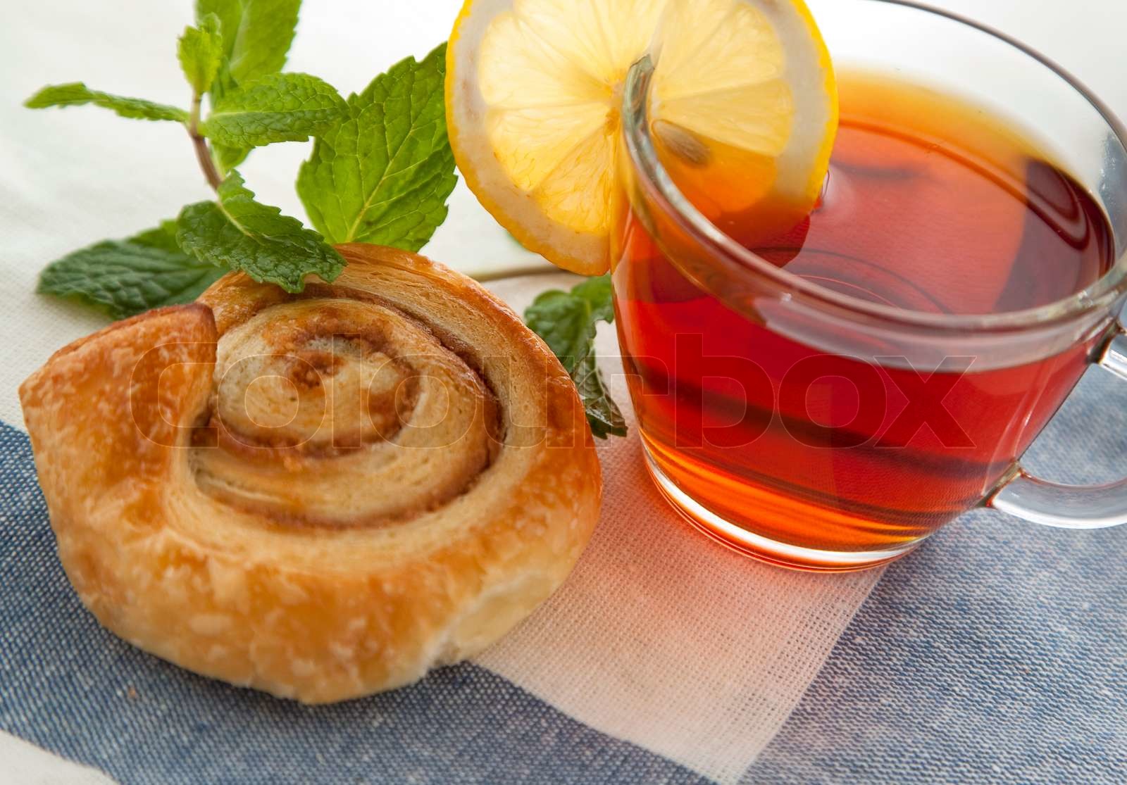 te, dansk, bolle | Stock foto | Colourbox