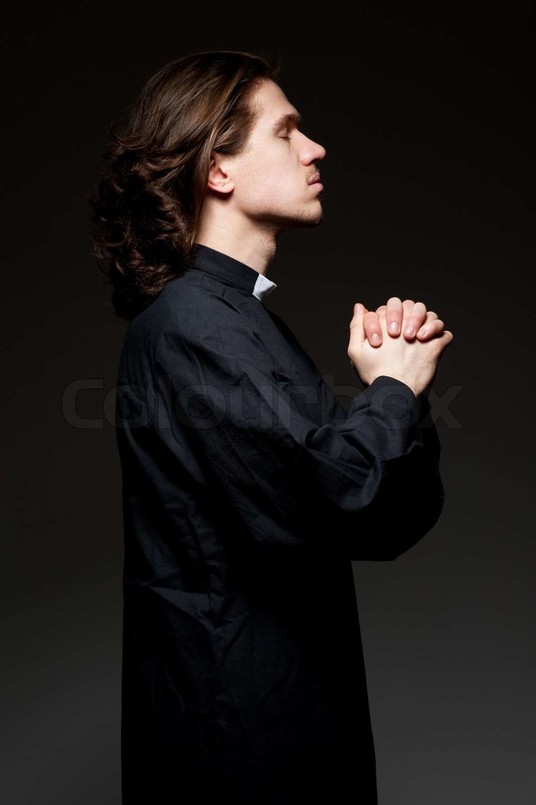 junger Priester | Stock Bild | Colourbox