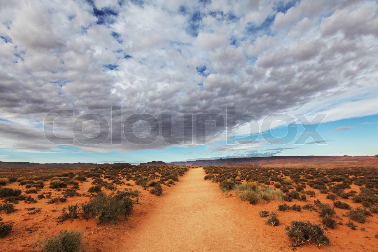 Weg | Stock Bild | Colourbox