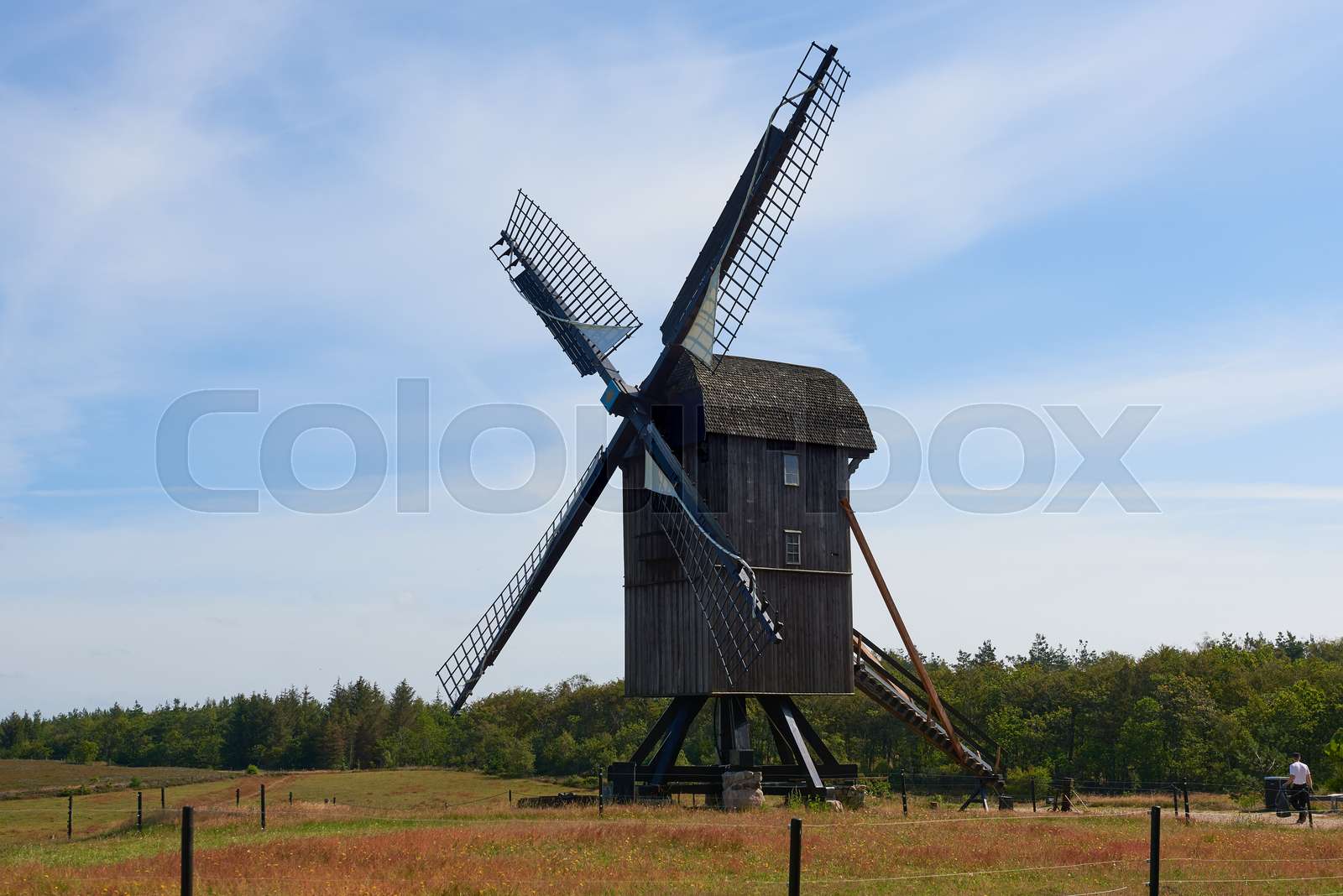Gammel mølle gammeldags vind maler mel | Stock foto | Colourbox