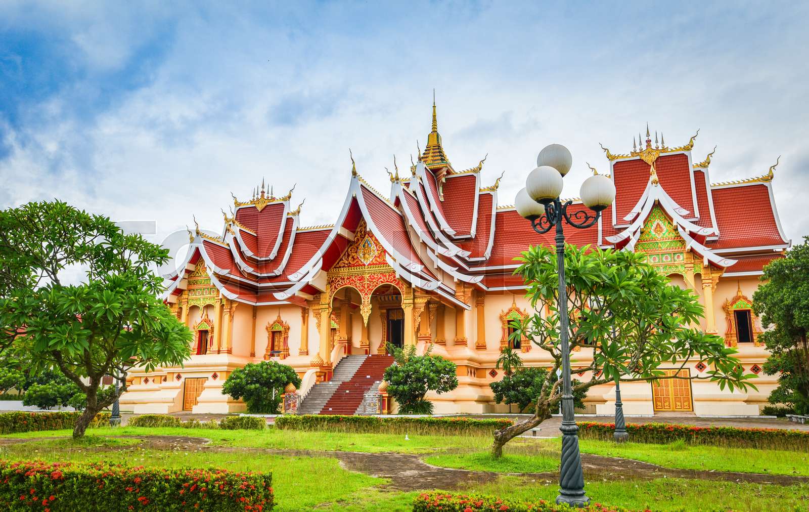 Vientiane Laos : Landmark laos temple beautiful of buddhism in asia ...