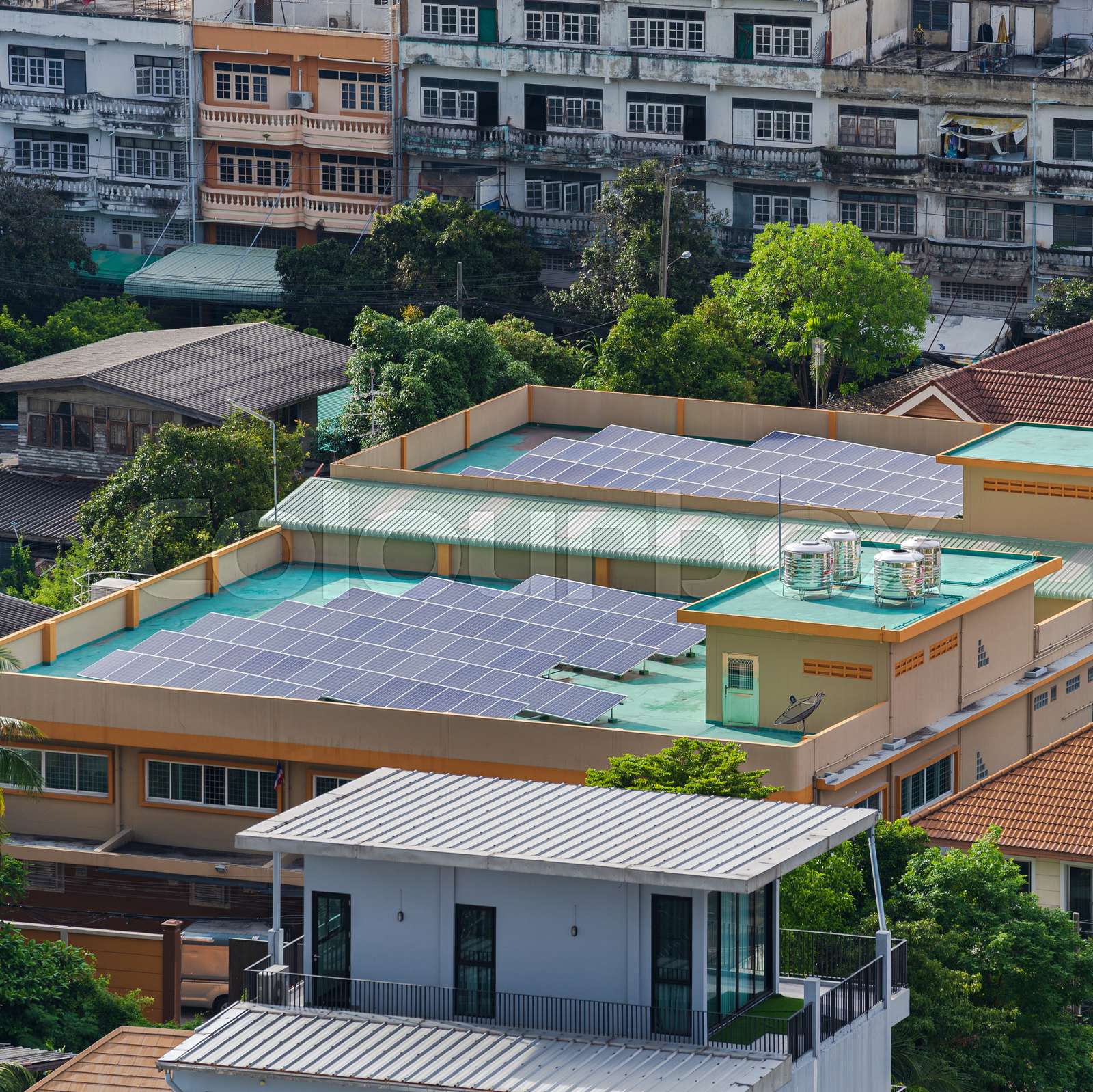 luft-, oben, hausdach | Stock Bild | Colourbox